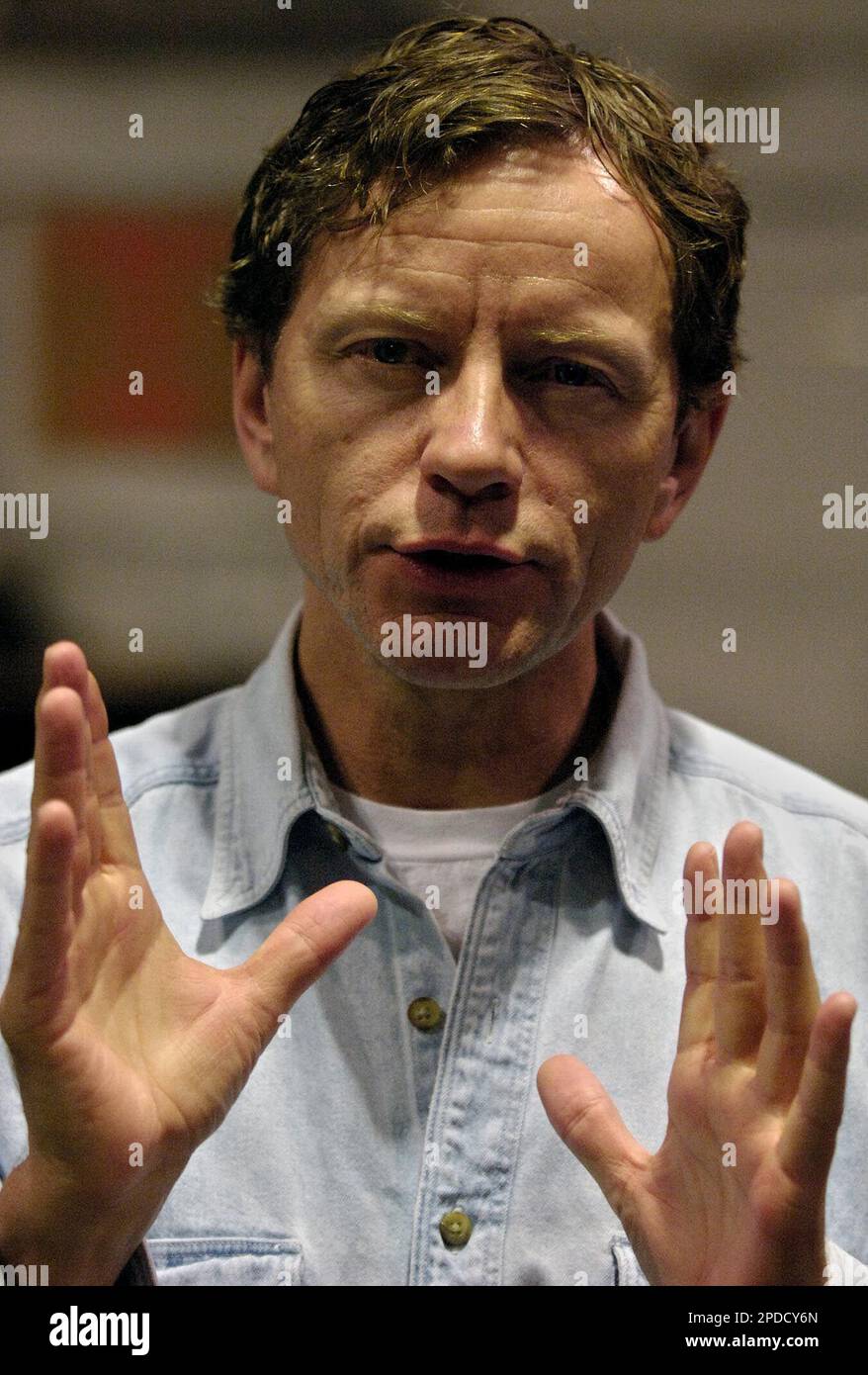 Lord of the Rings cast member Brent Carver speaks during dress ...