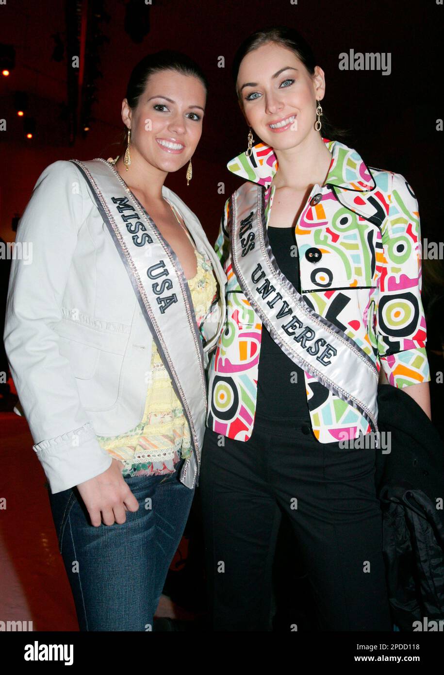 Miss USA Chelsea Cooley, left, and Miss Universe Natalie Glebova pose ...