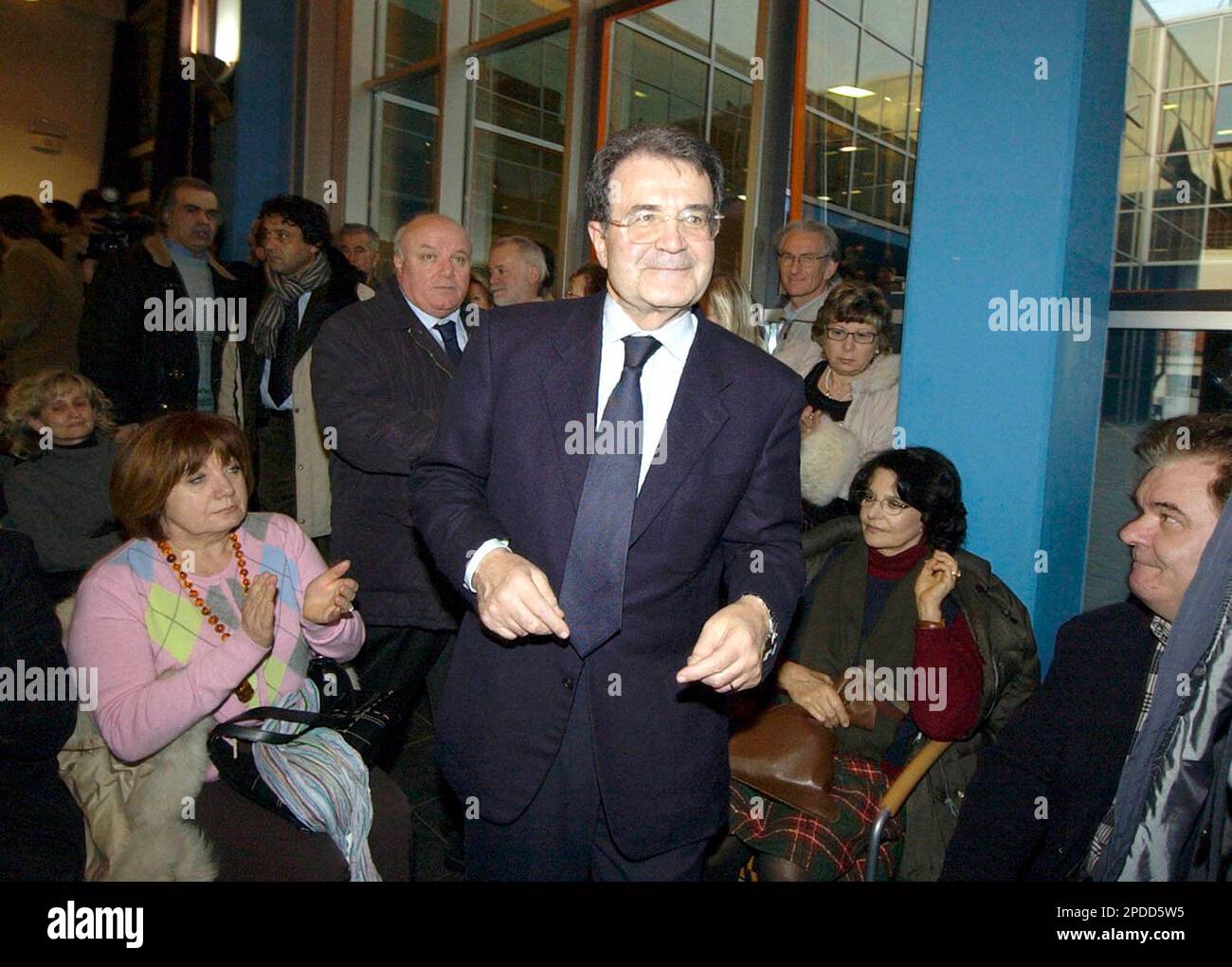 Italian L'Unione (The Union) opposition party leader Romano Prodi ...