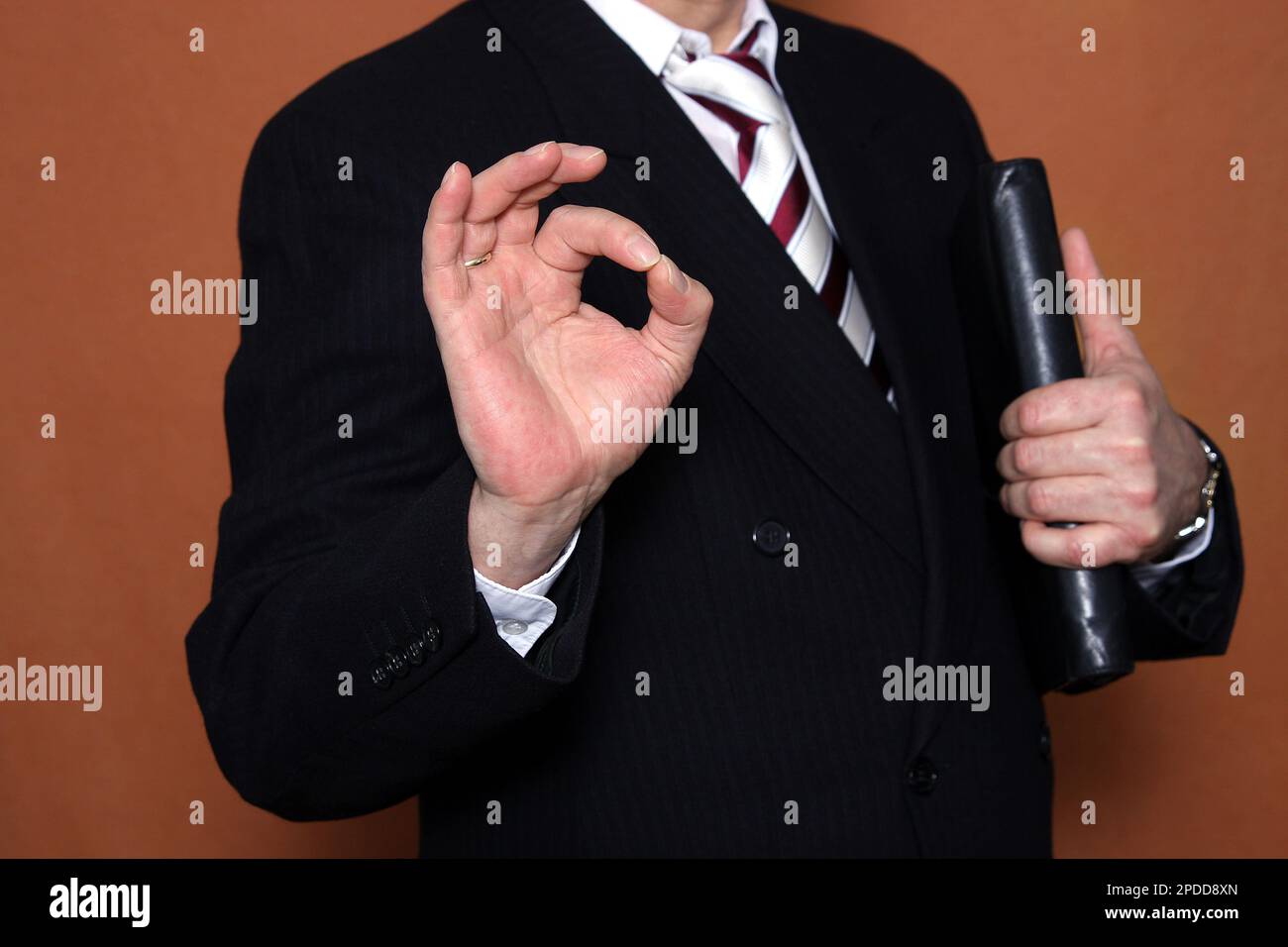 Okay, Excellent! Thumb and index finger form a circle Stock Photo - Alamy
