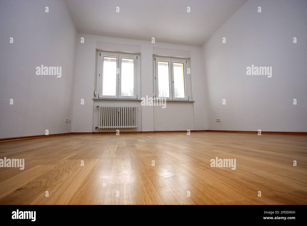 Flat horizontal hi-res stock photography and images - Alamy
