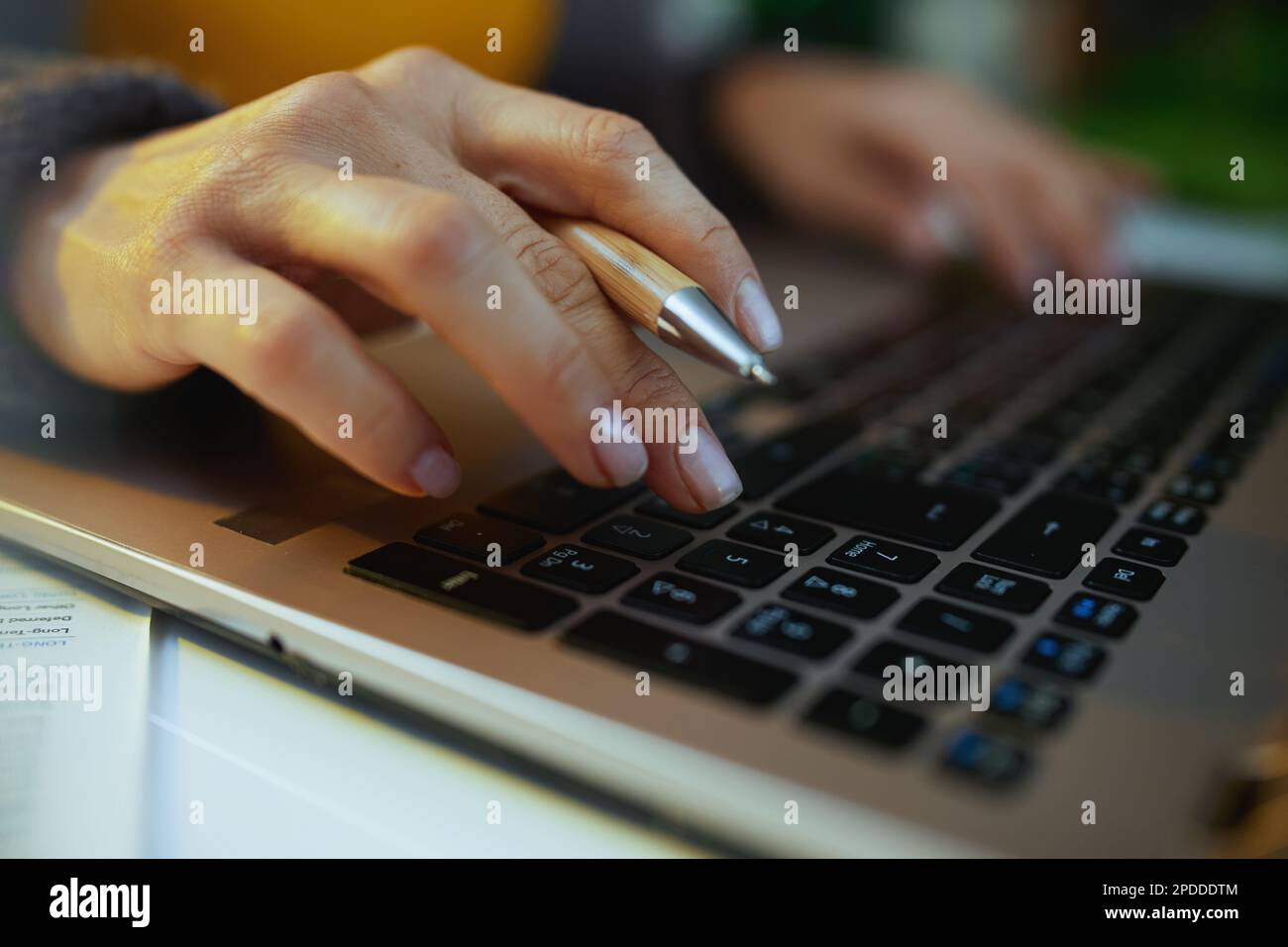 Business tax tech hi-res stock photography and images - Alamy