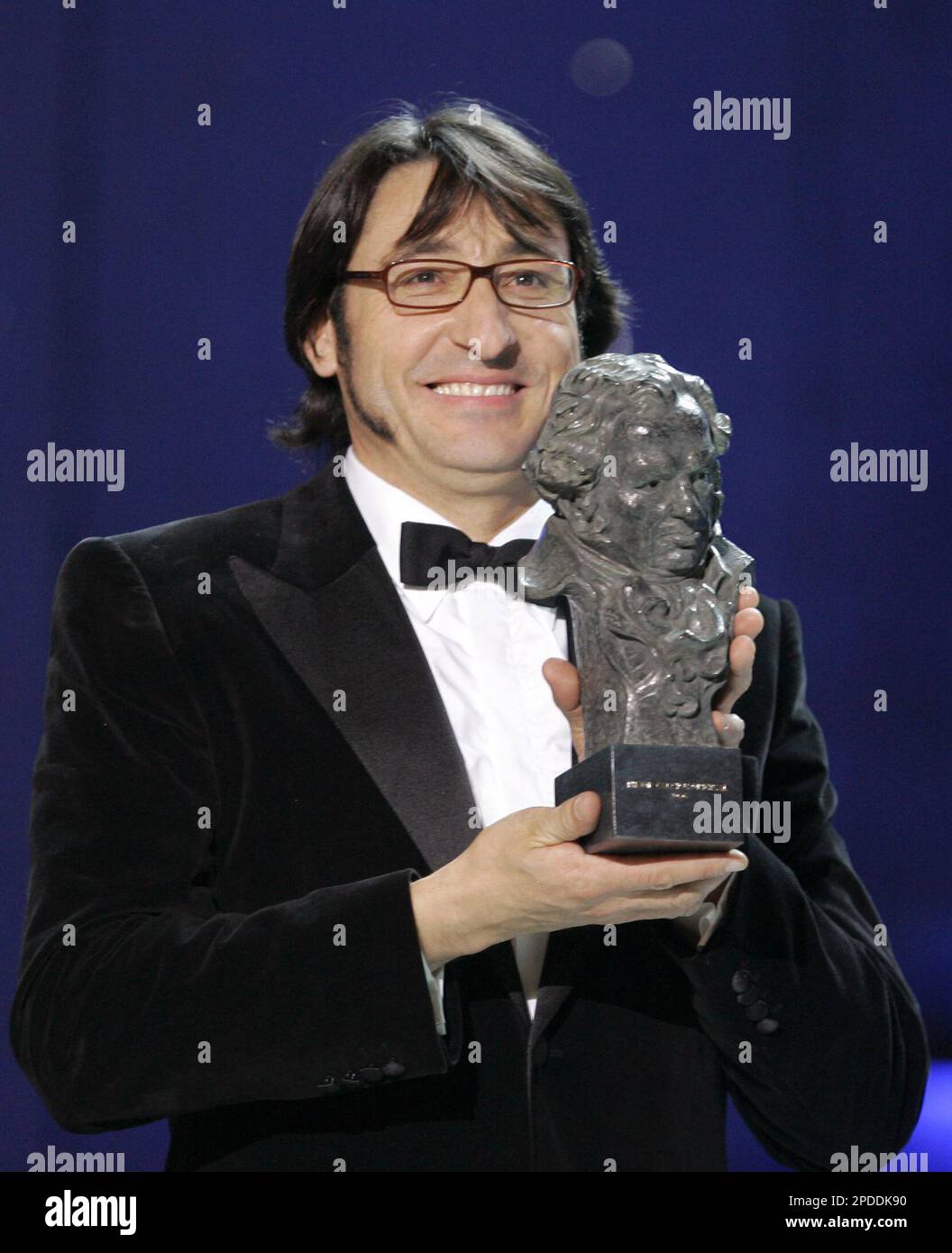 Spanish actor Carmelo Gomez holds the award for best supporting male ...