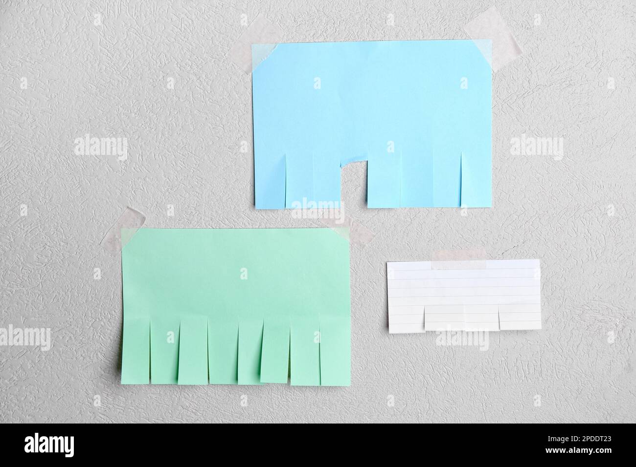 Tear off sheets hi-res stock photography and images - Alamy