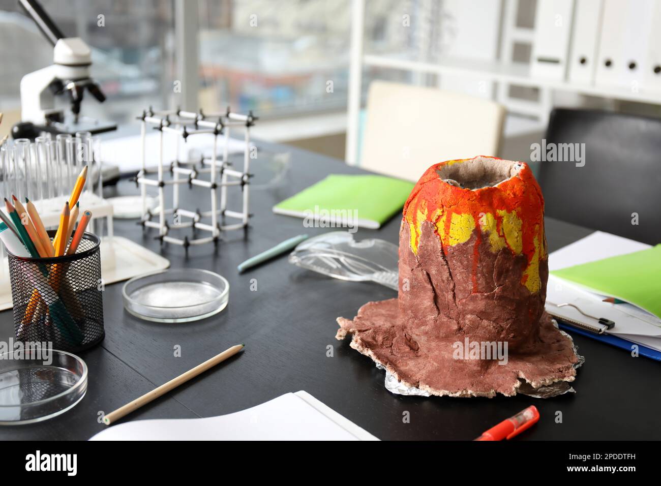 Volcano science school hi-res stock photography and images - Alamy