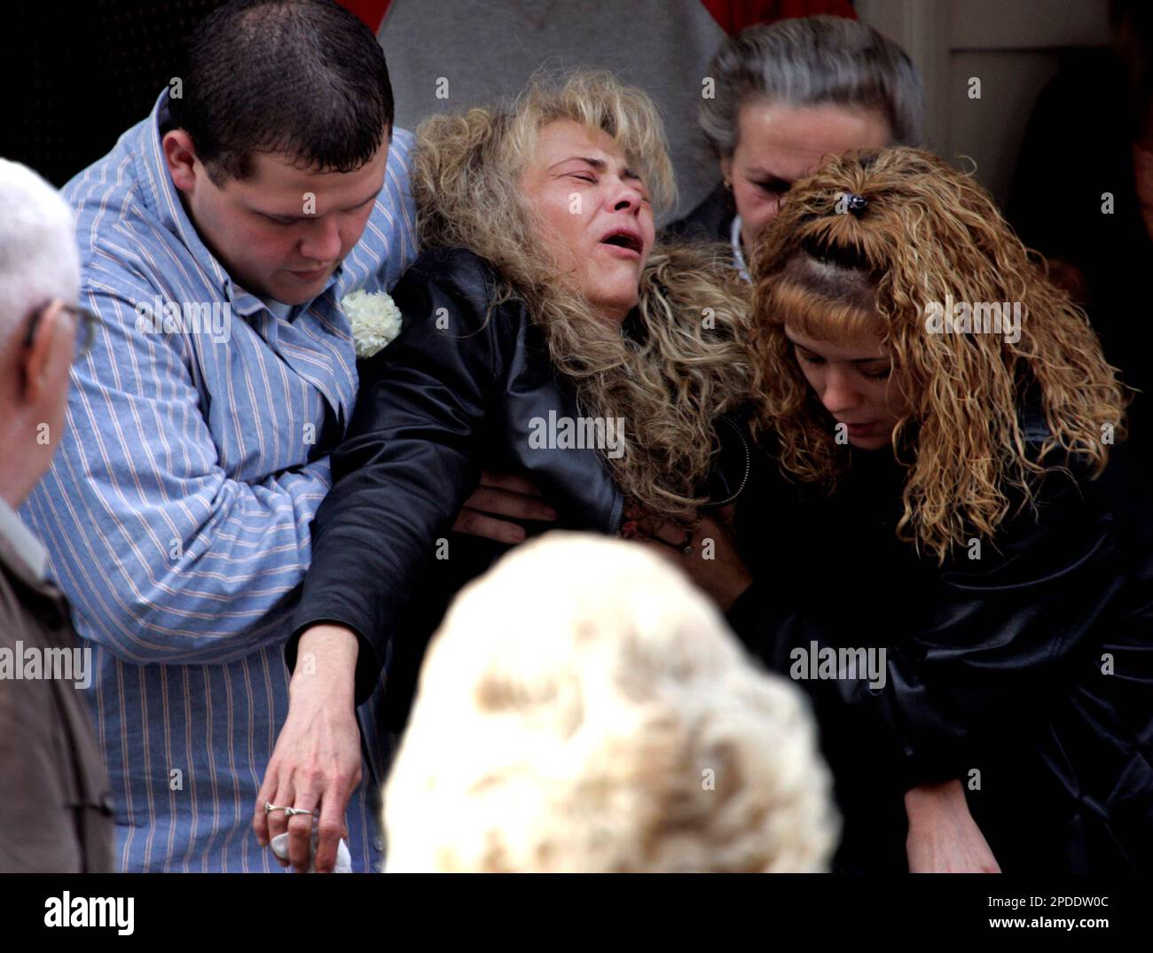 Freda Hatfield, wife of Aracoma coal mine fire victim Ellery 'Elvis ...
