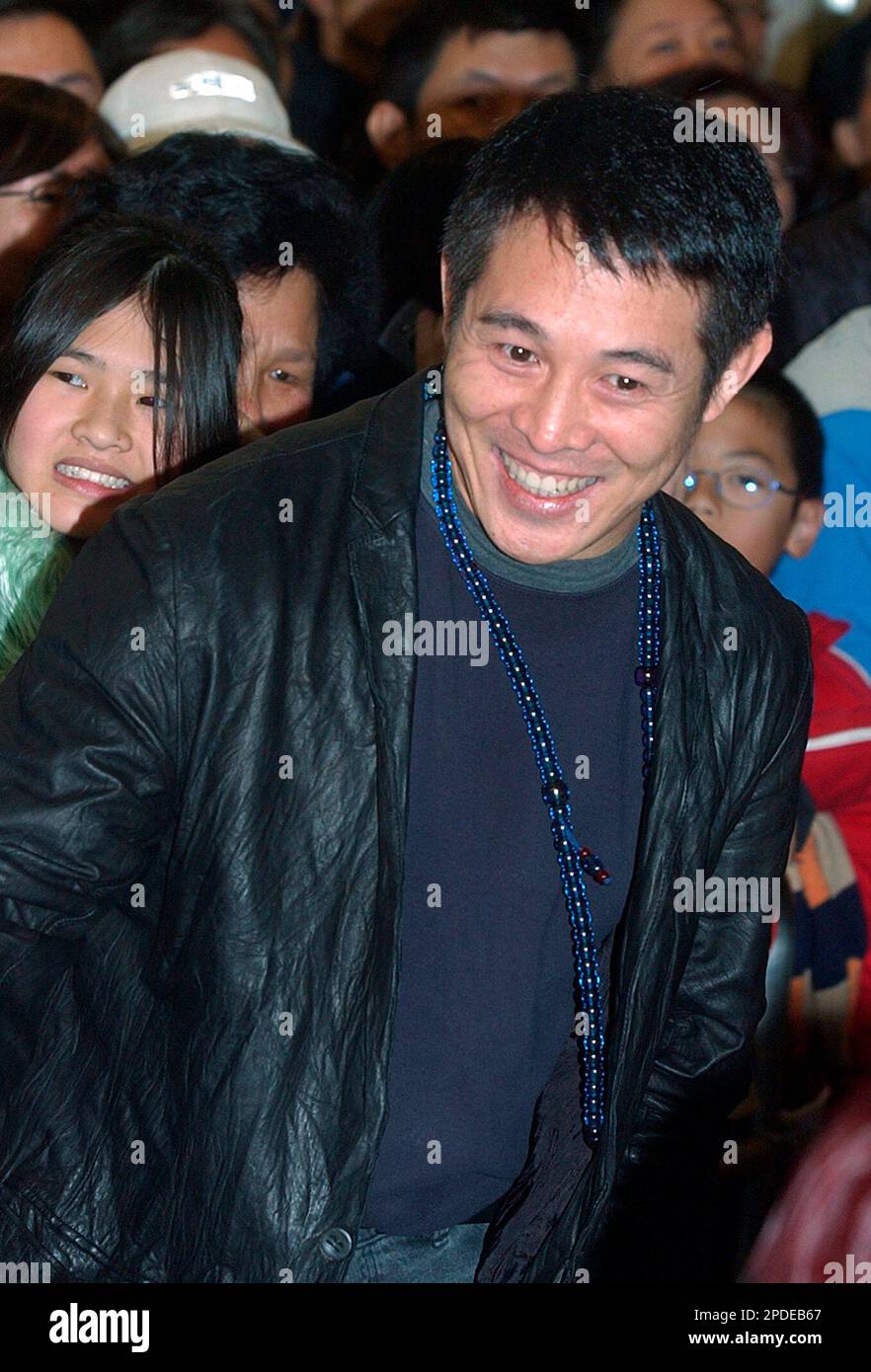 Action movie star Jet Li waved to his fans during an appearance to ...