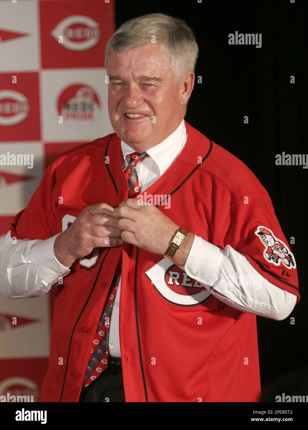 Robert Castellini, new owner of the Cincinnati Reds, puts on a Reds ...