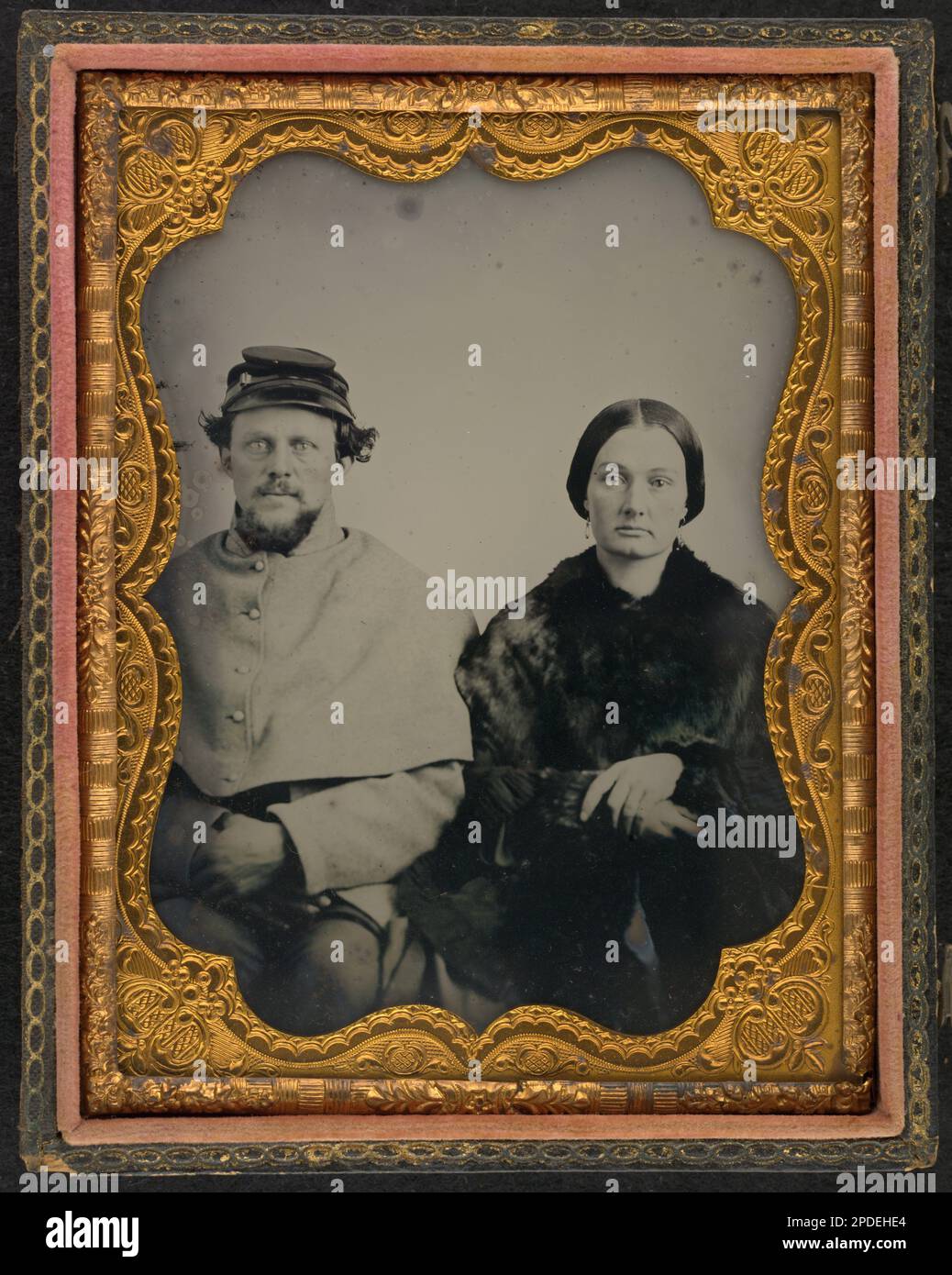Civil war uniform coat hi-res stock photography and images - Alamy