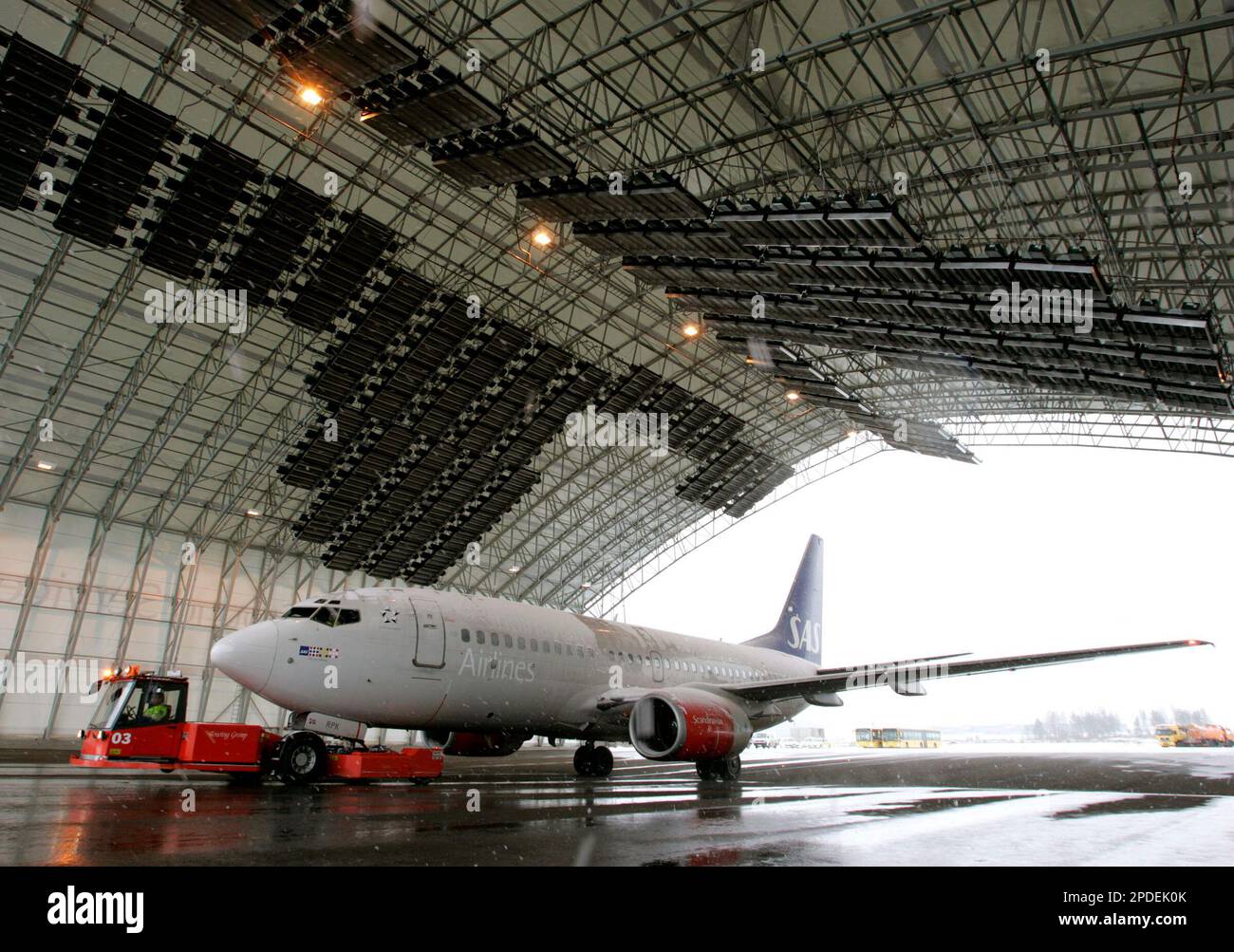 The first infrared de-icing hangar for large aeroplanes was officially ...