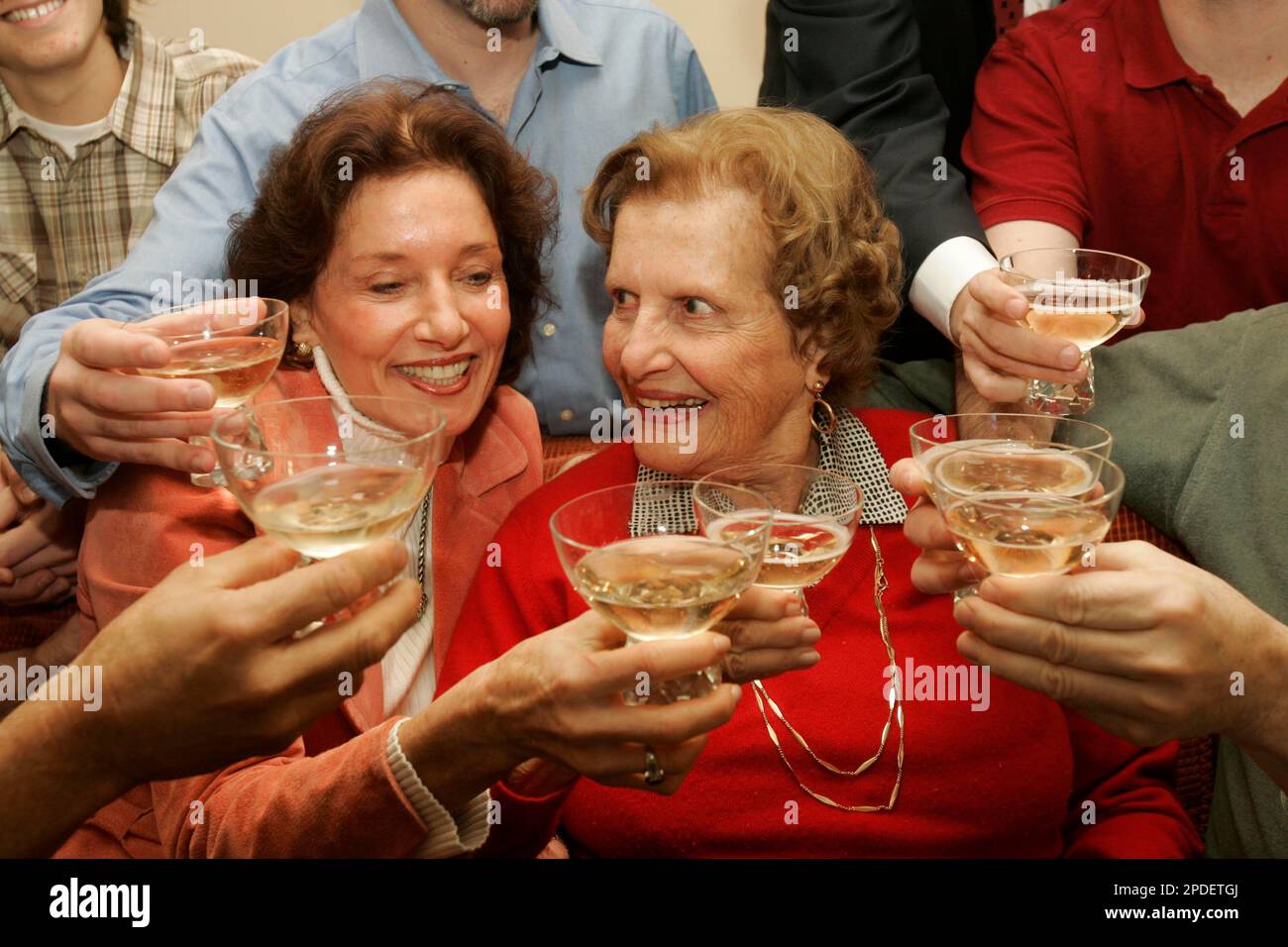Maria Altmann celebrates with her daughter Margie Crain and other ...