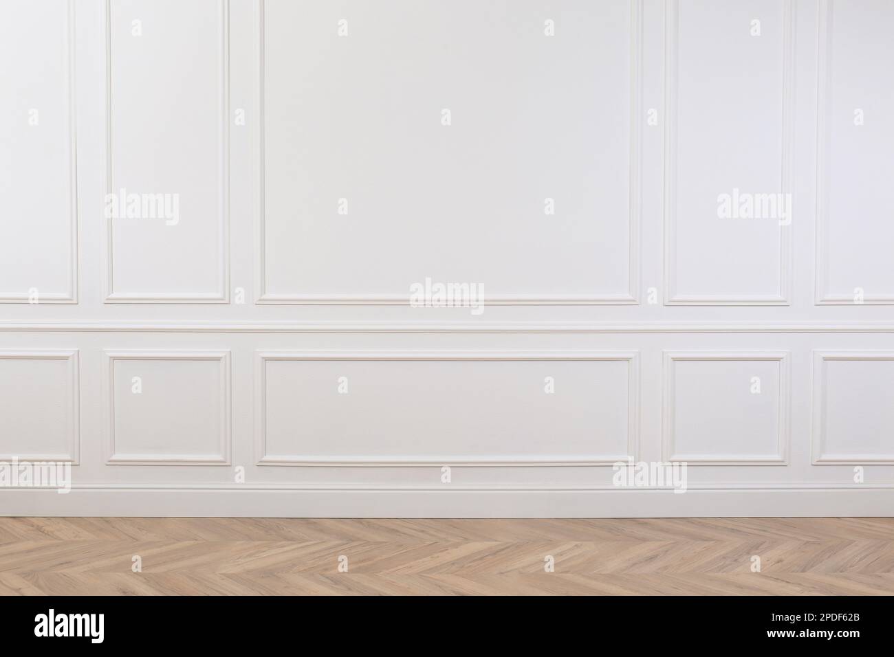 Blank white wall in room. Space for design Stock Photo - Alamy