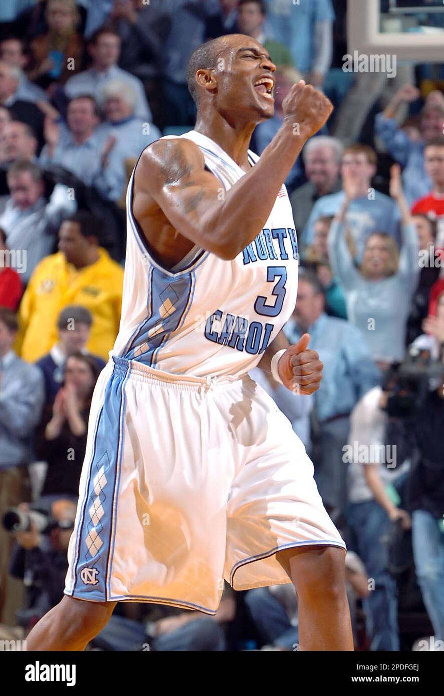 North Carolina's Reyshawn Terry (3) reacts toward the crowd as time ...