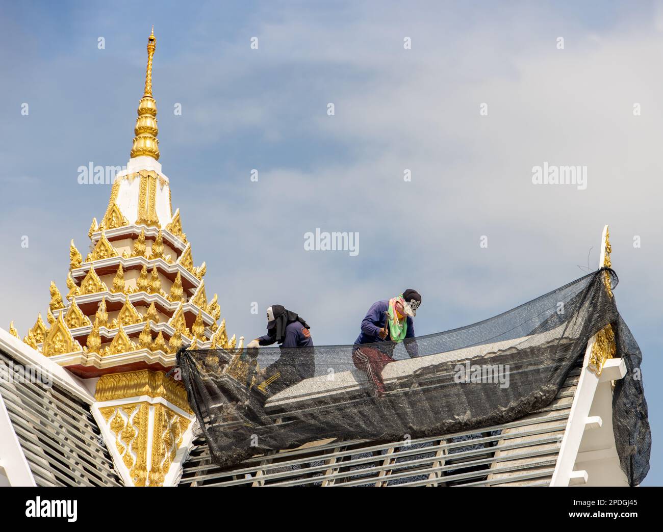 Thai temple roof construction hi-res stock photography and images - Alamy