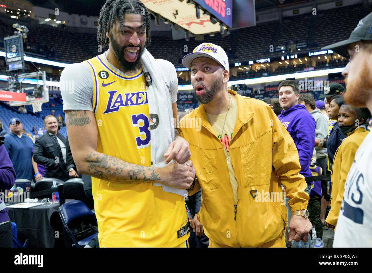 Los Angeles Lakers forward Anthony Davis (3) laughs after talking to ...