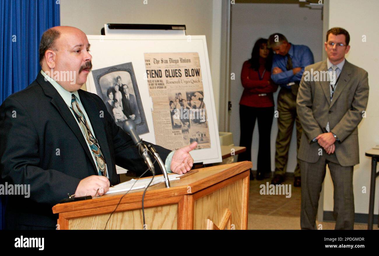 San Diego County Sheriff's detective Curt Goldberg, left, a member of ...