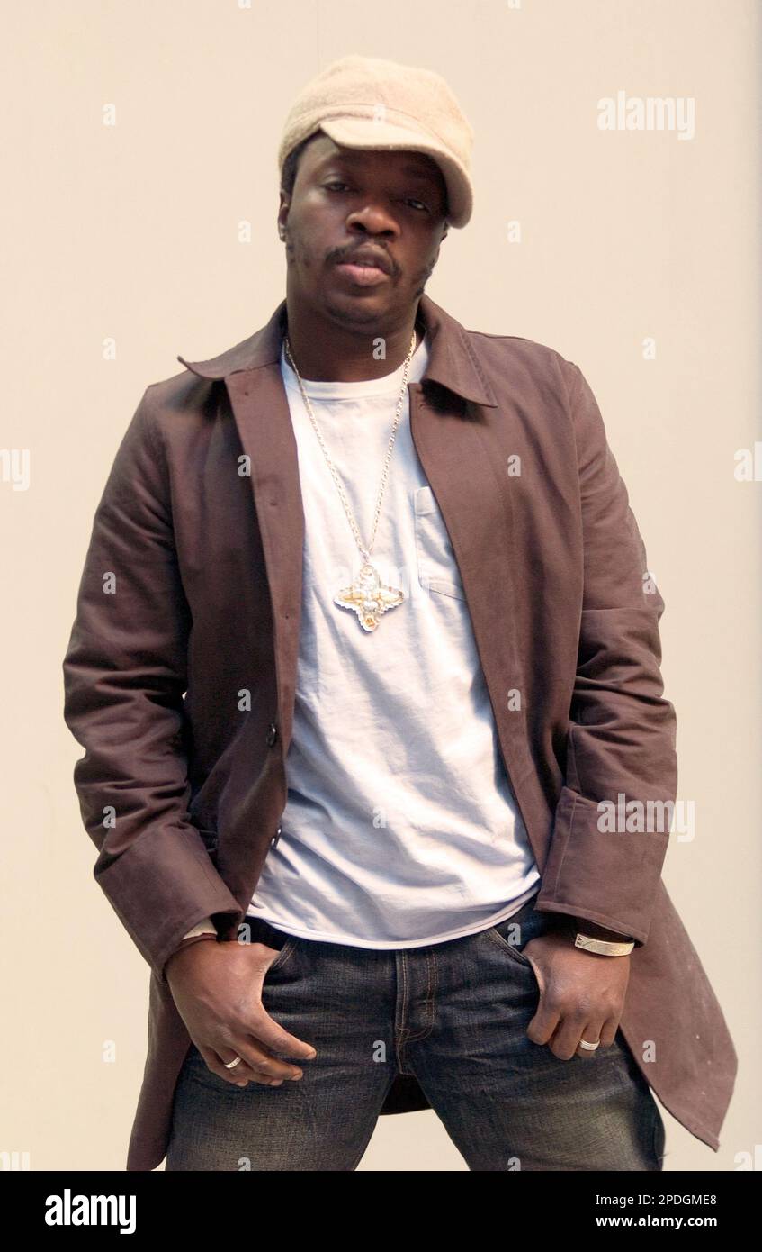 Singer Anthony Hamilton is photographed in New York, Nov. 17, 2005 ...