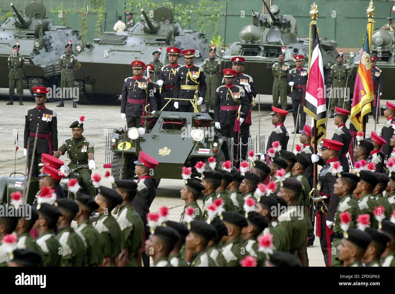 Sri Lankan Army's Armed Corps Unit Major Gen. Paramee Kulatunga, center ...