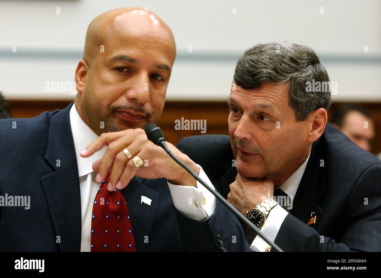 New Orleans Mayor Ray Nagin listens to Louisiana Homeland Security ...