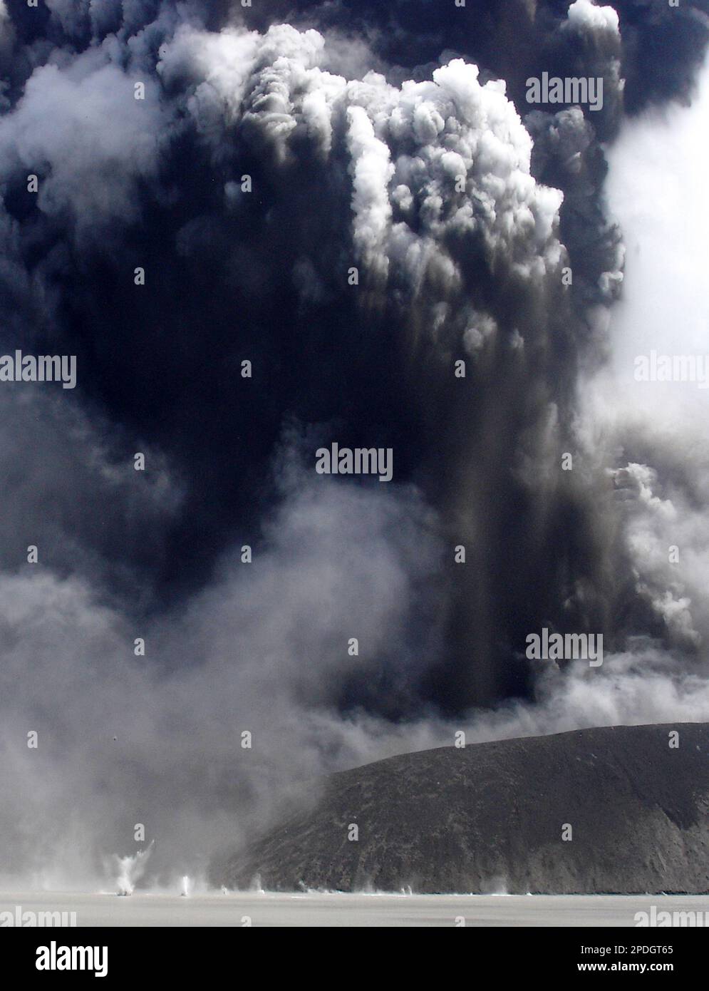 Steam and ash erupt from a vent in Lake Vui on Mount Manaro, on the ...