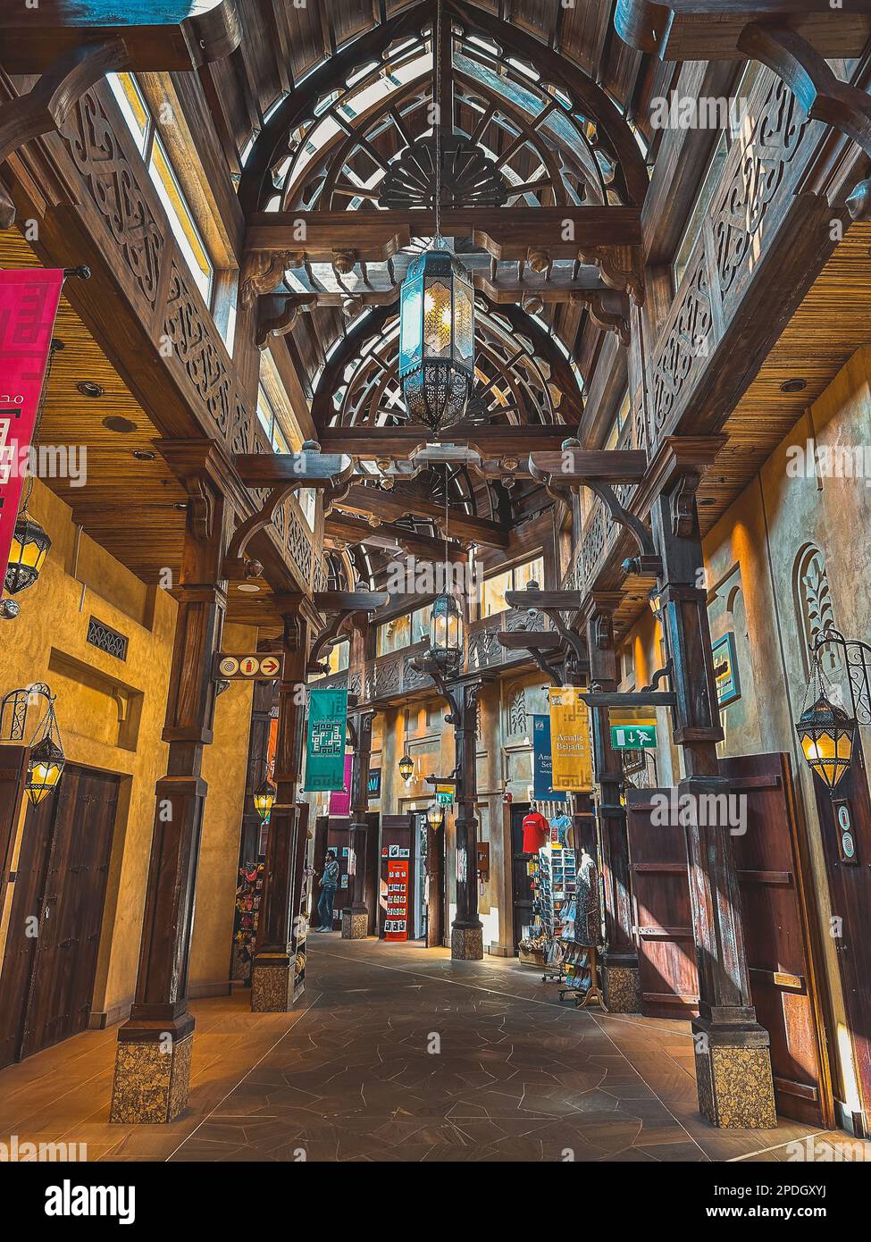 Interior of Souk Madinat Jumeirah in Dubai, traditional arabian bazaar ...