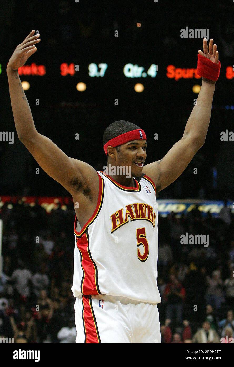 Atlanta Hawks' Josh Smith reacts after the Hawks defeated the San ...