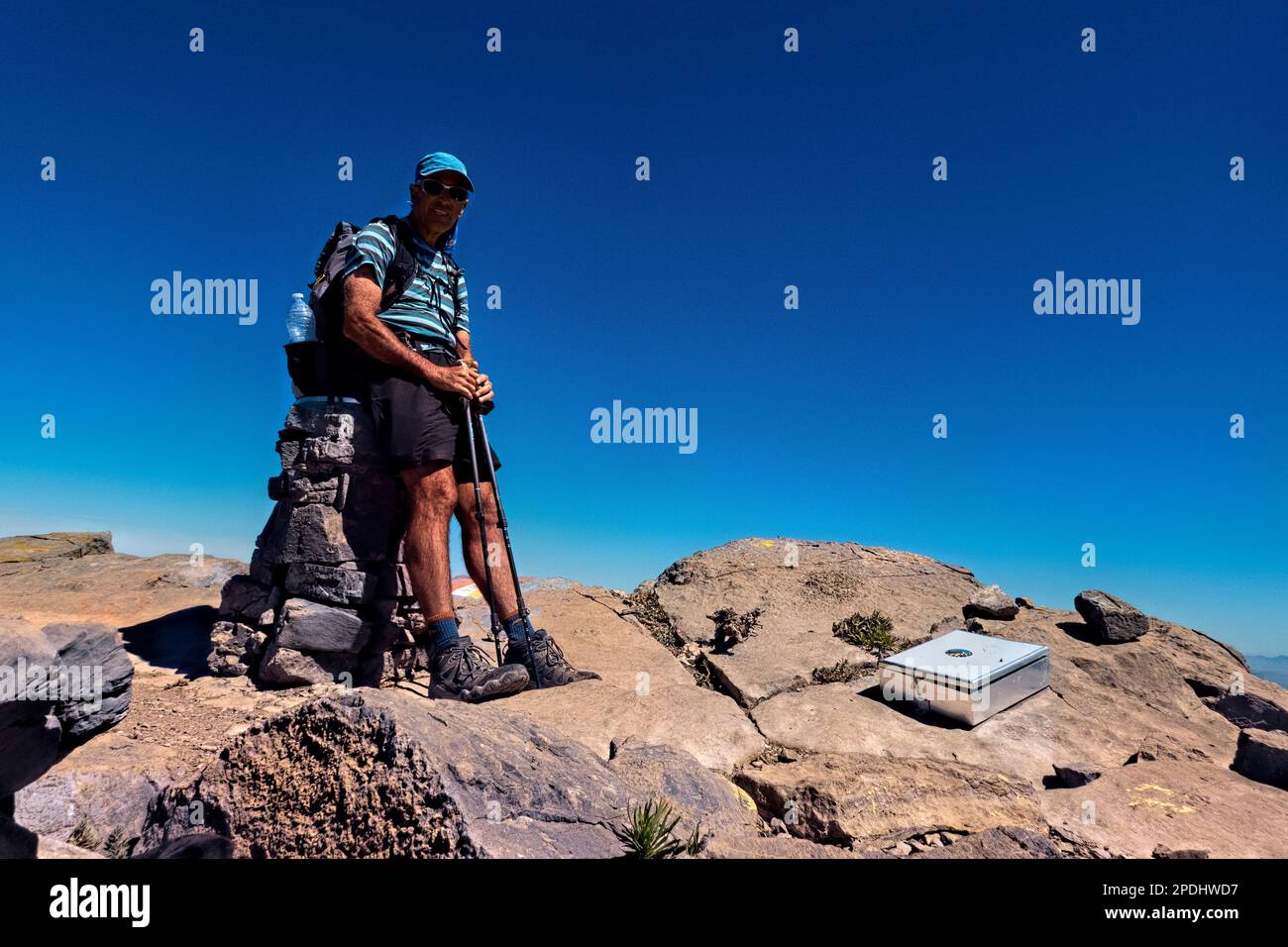 On the summit of Jebel Shams (2997 meters), highest peak in Oman Stock ...