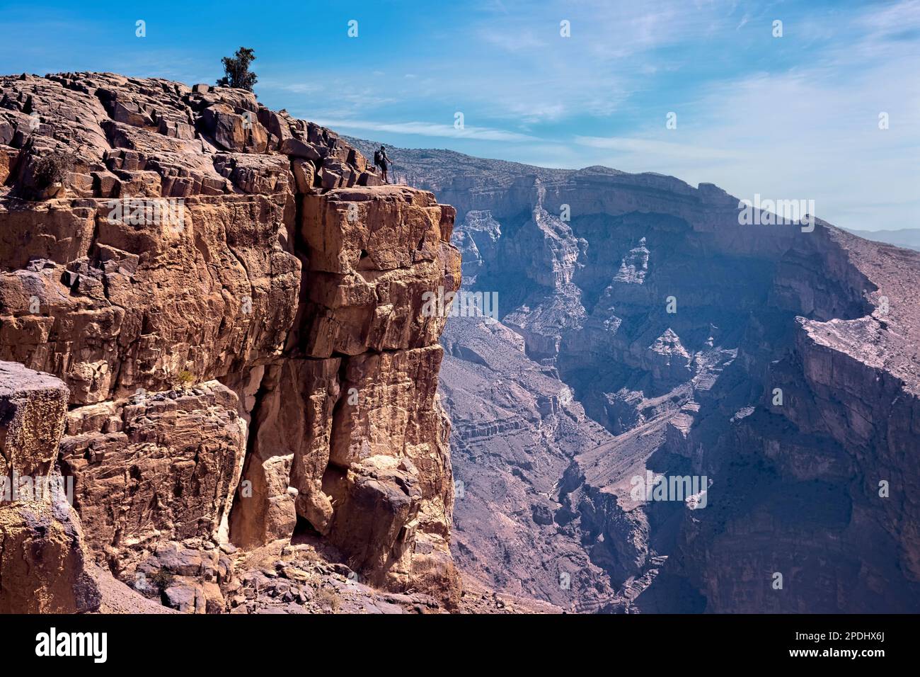 Trekking to Jebel Shams above Wadi Nakhr, the Grand Canyon of Oman, Al ...