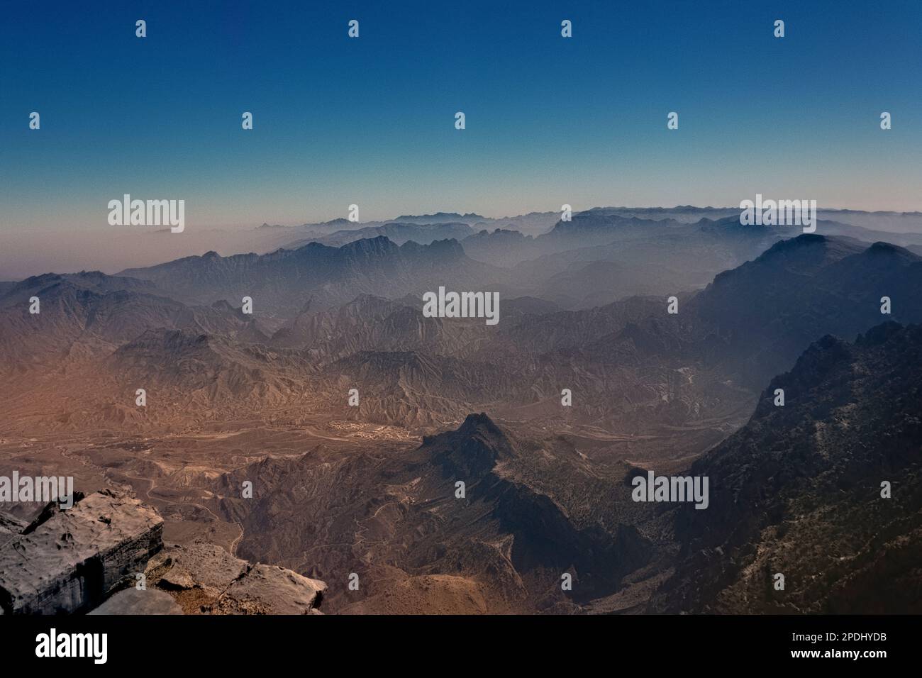 View near the summit of Jebel Shams, Al Hamra, Oman Stock Photo - Alamy
