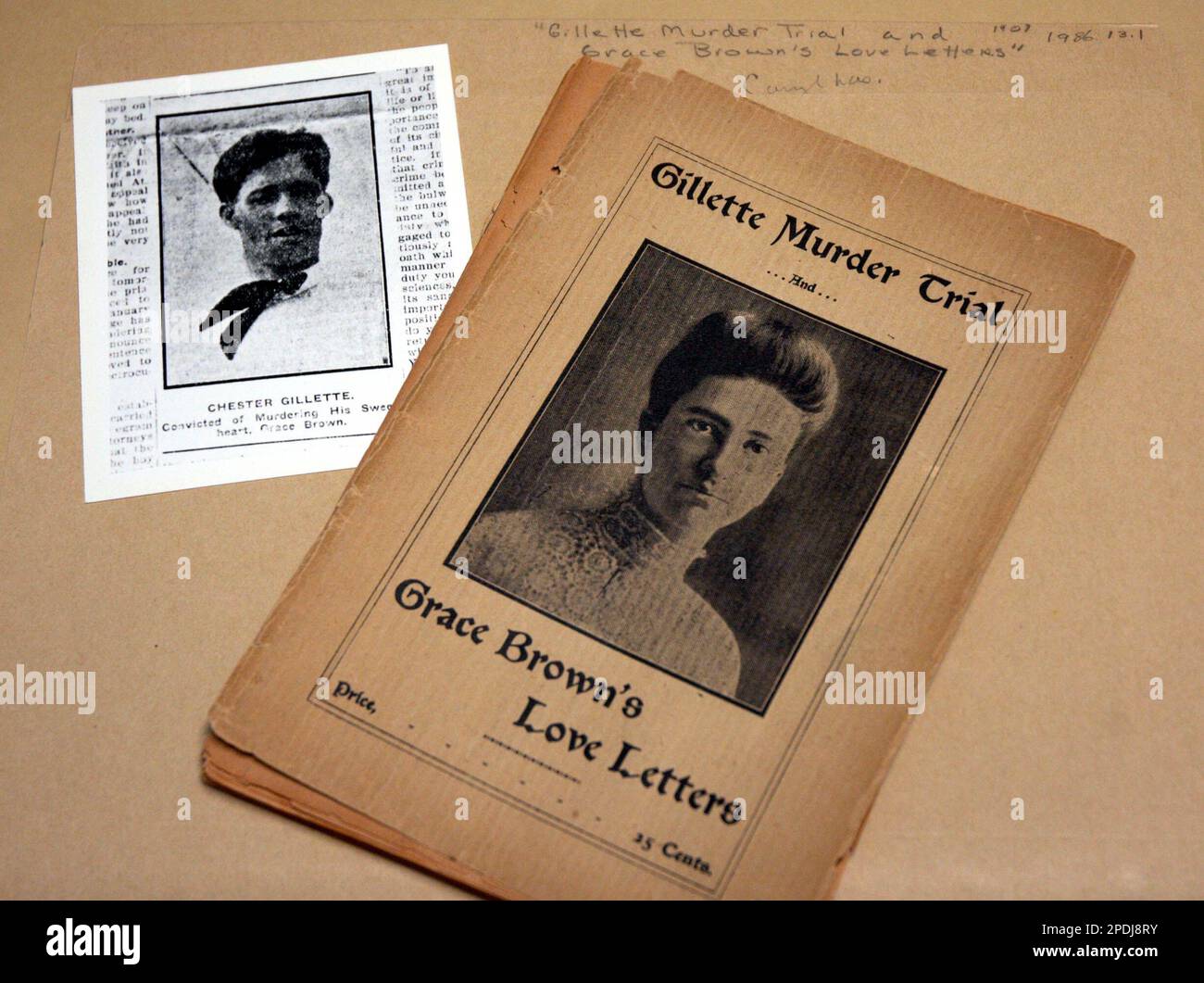 ** ADVANCE FOR NOV. 25-28 ** A photograph of Chester Gillette, left ...