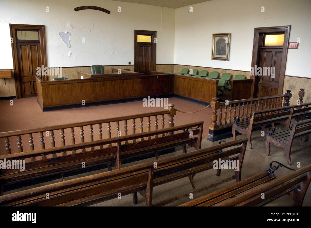 ** ADVANCE FOR WEEKEND, NOV. 25-28 ** The courtroom where Chester ...