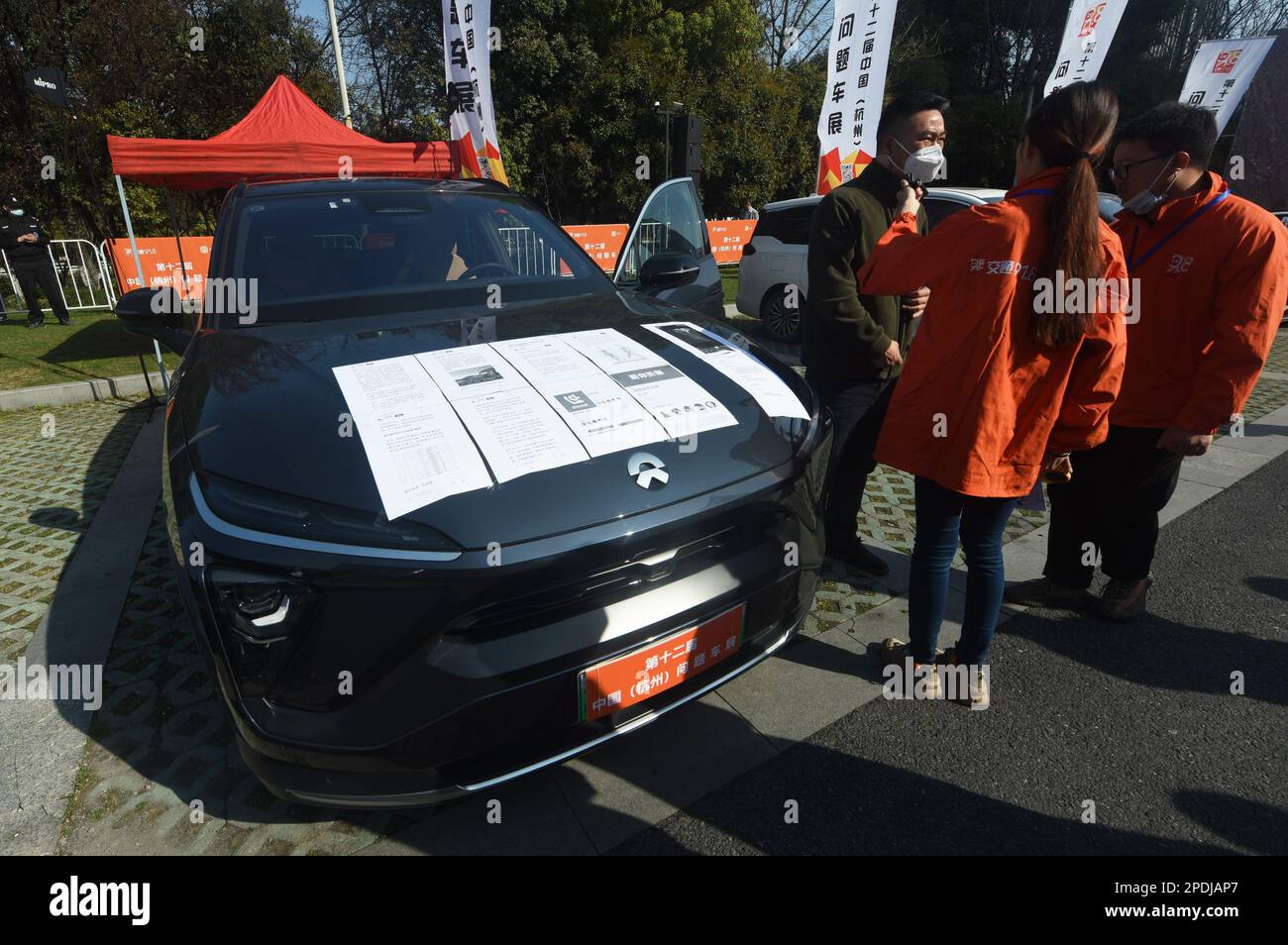 HANGZHOU, CHINA - MARCH 15, 2023 - Car owners introduce quality ...