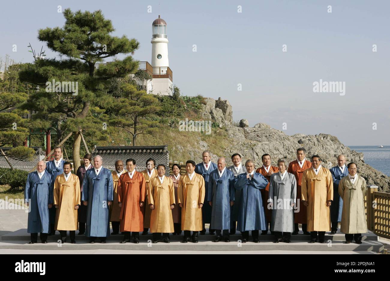 Asia Pacific Economic Cooperation (APEC) leaders wear traditional ...