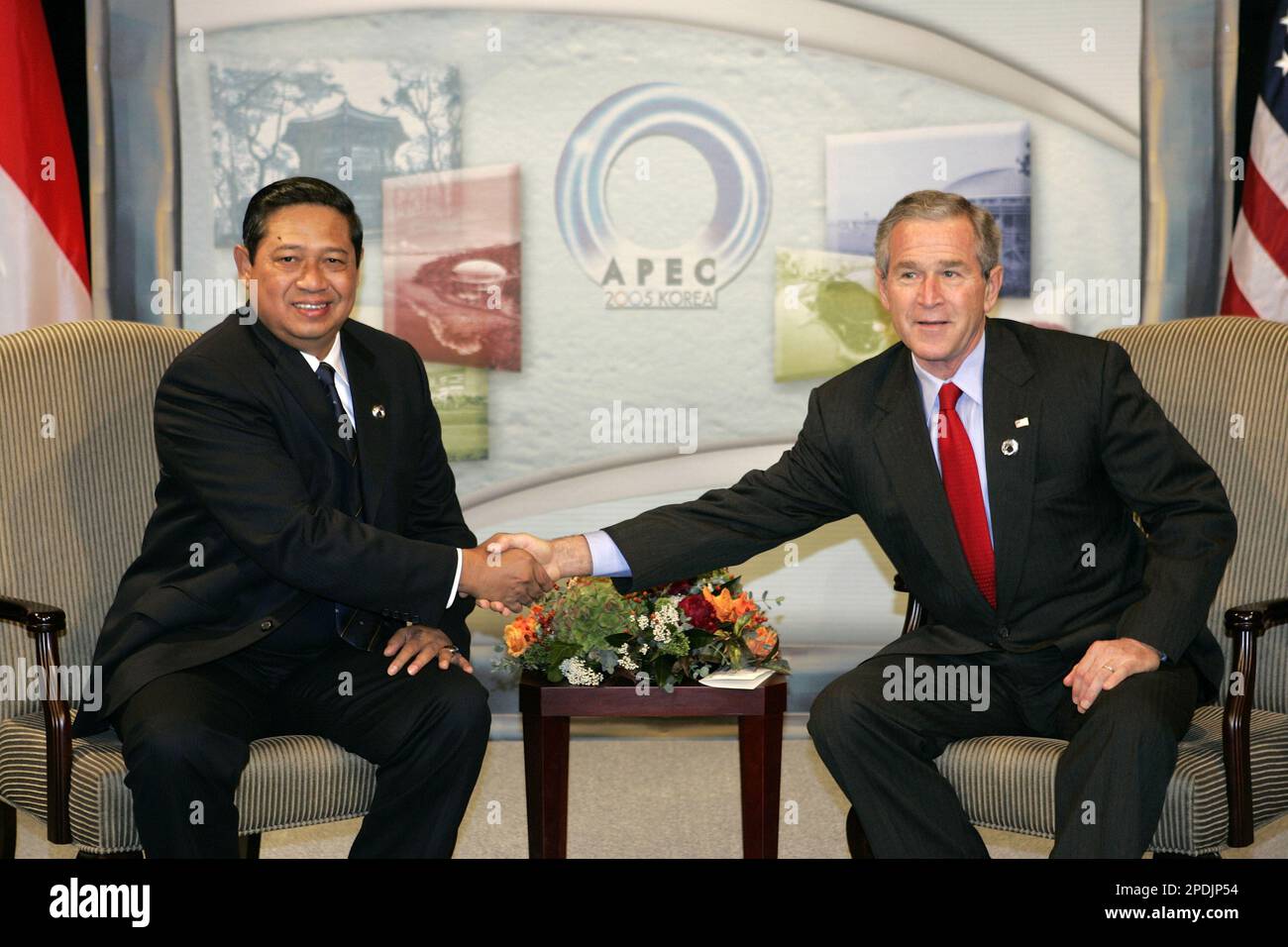 U.S. President George W. Bush meets with Indonesia's President Susilo ...