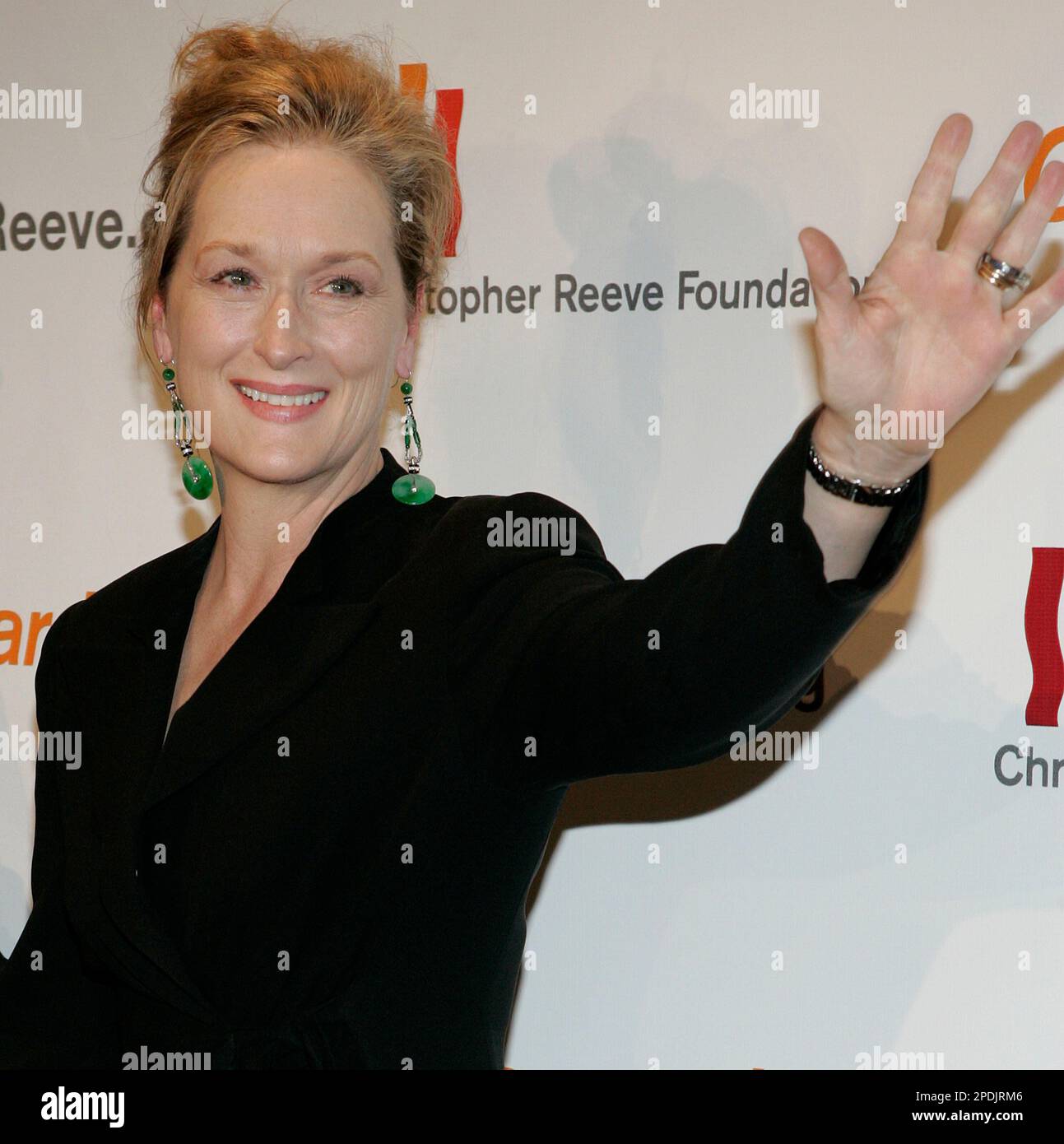 Actress Meryl Streep waves as she arrives at the Christopher Reeve ...