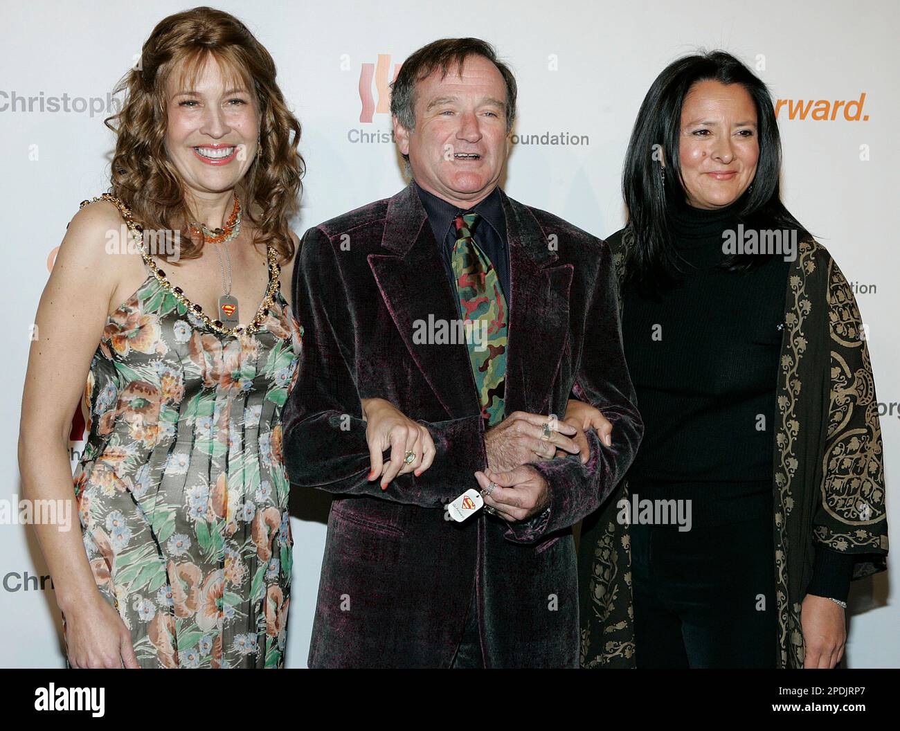 Dana Reeve, left, wife of the late actor Christopher Reeve, stands with ...