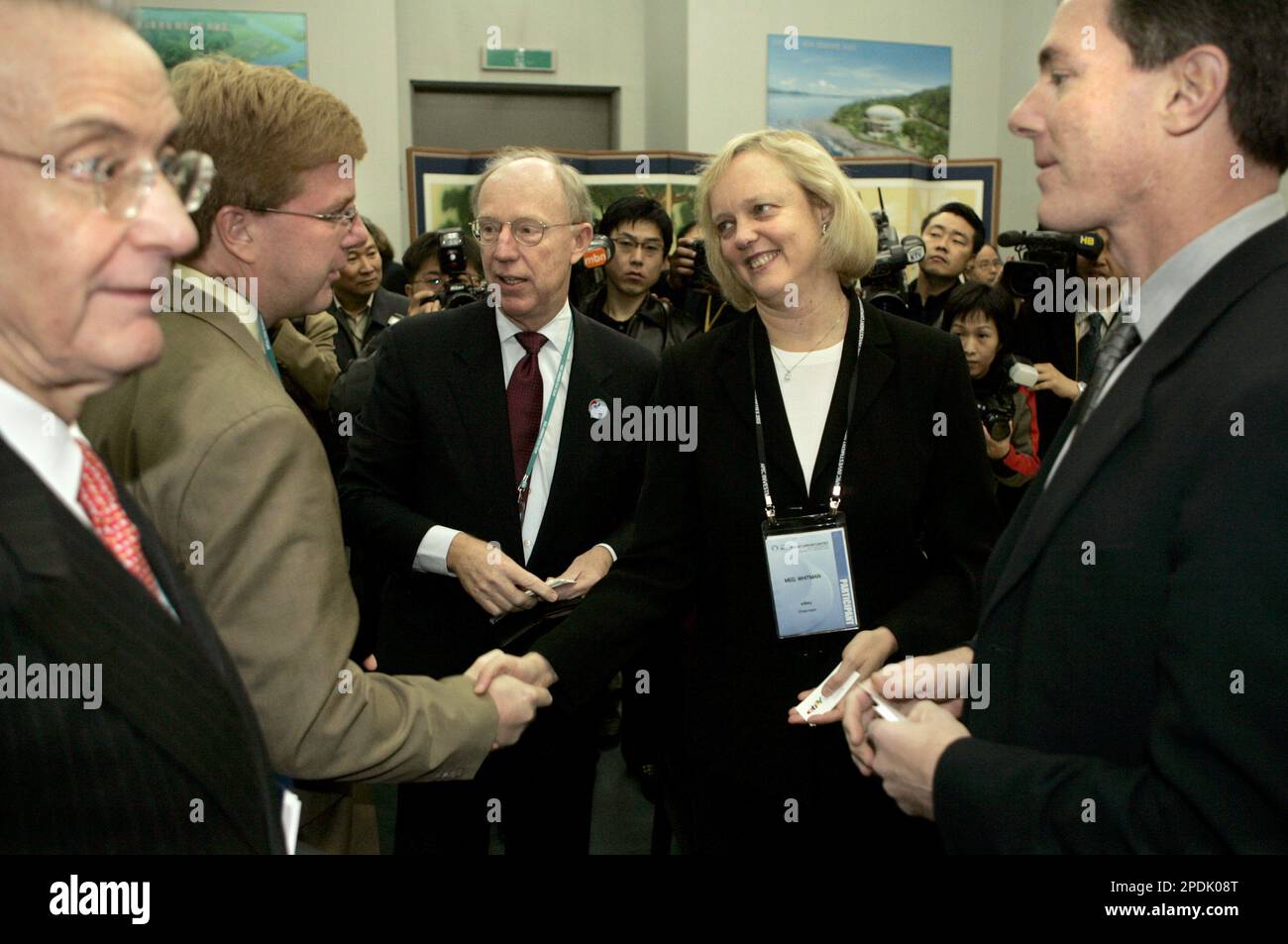 From left, Citigroup senior vice-chairman William Rhodes, U.S. Chamber ...