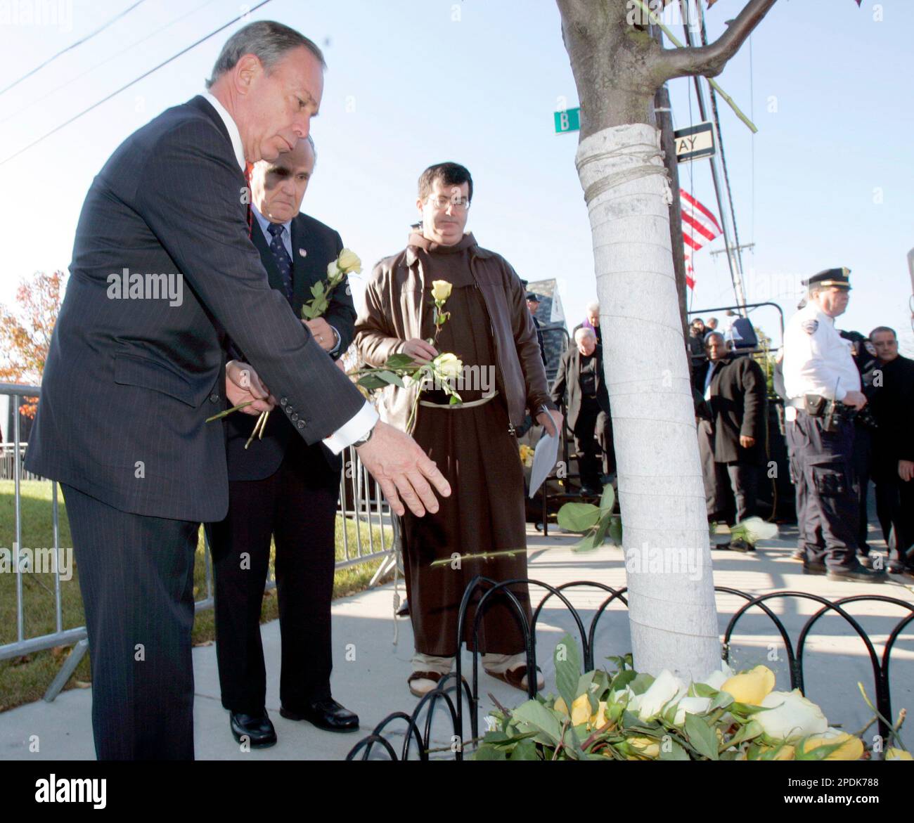New York City Mayor Michael Bloomberg, left, and Former New York City ...
