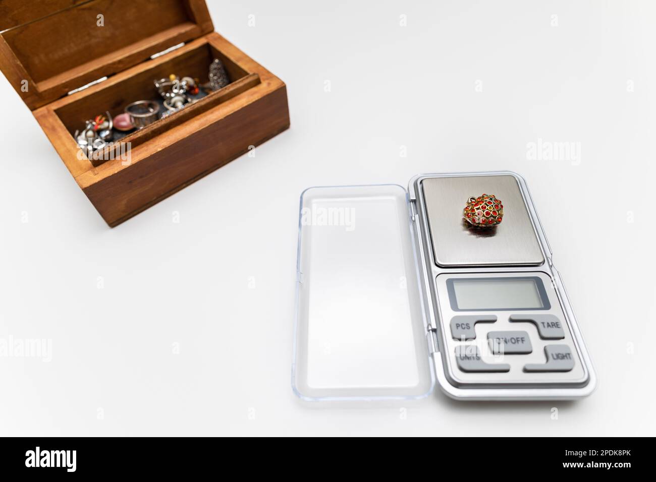 Scale high hi-res stock photography and images - Alamy