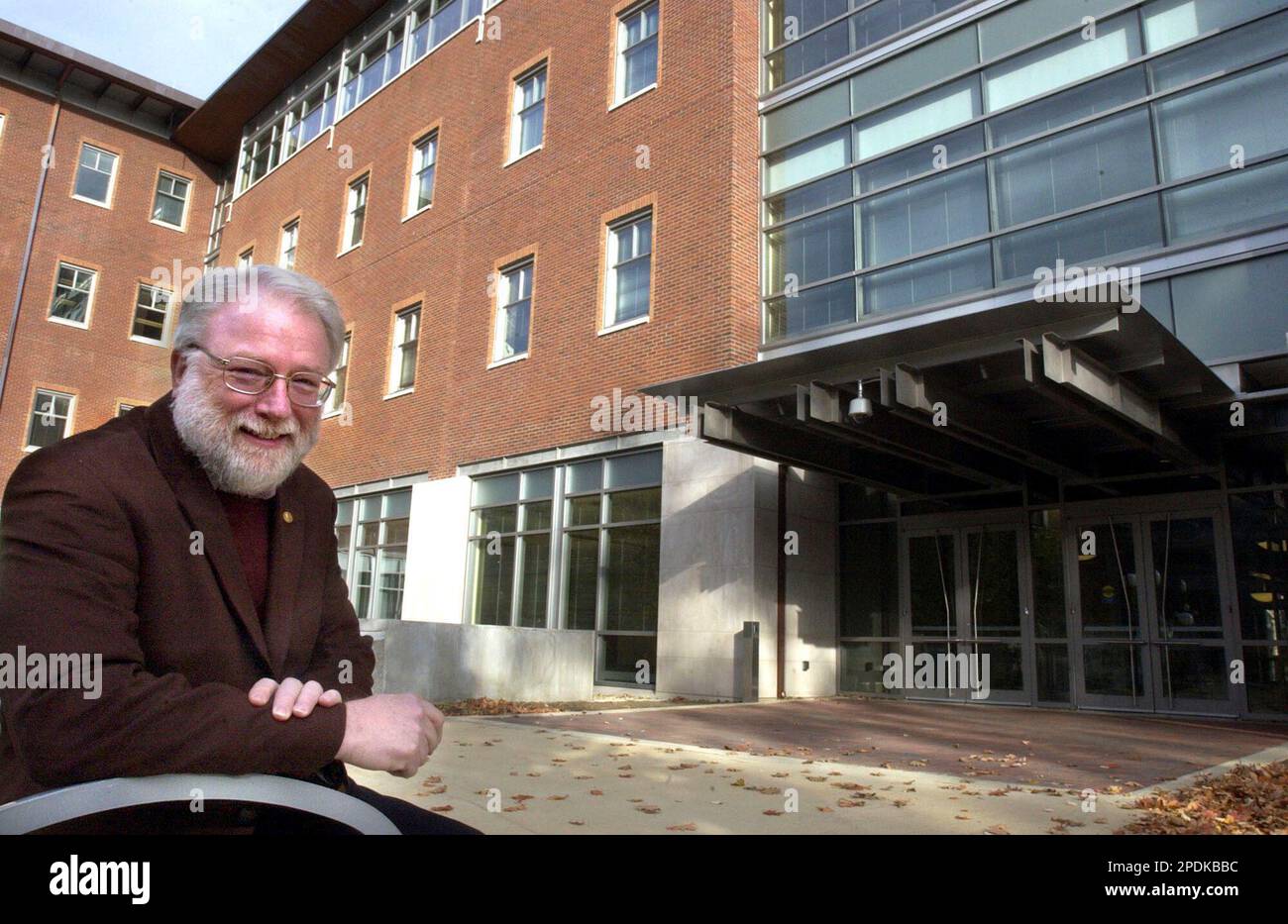 **ADVANCE FOR SUNDAY, NOV. 13** Thom Dunning, director of the National ...