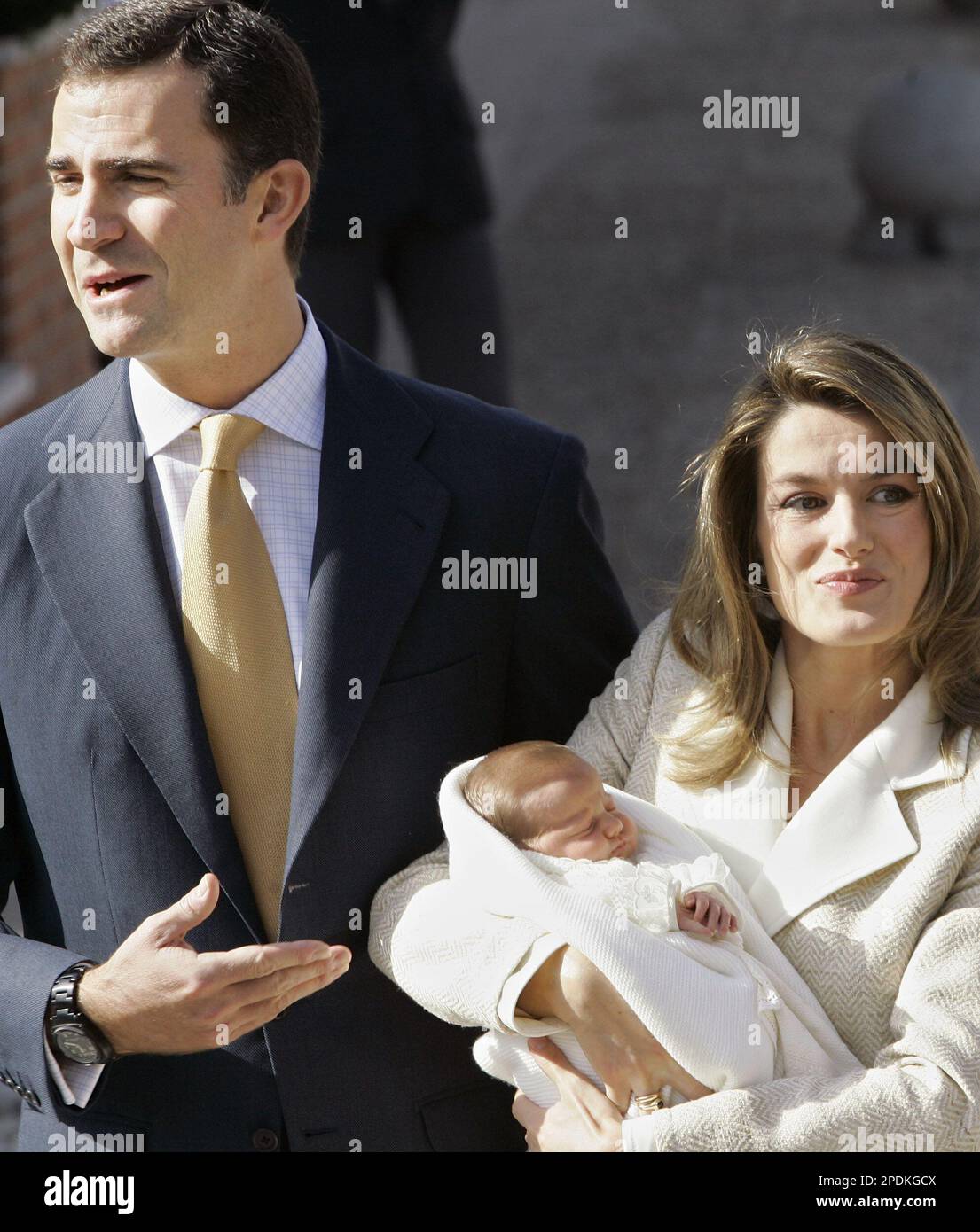 Spanish Crown Prince Felipe, left, and his wife Princess Letizia Ortiz ...