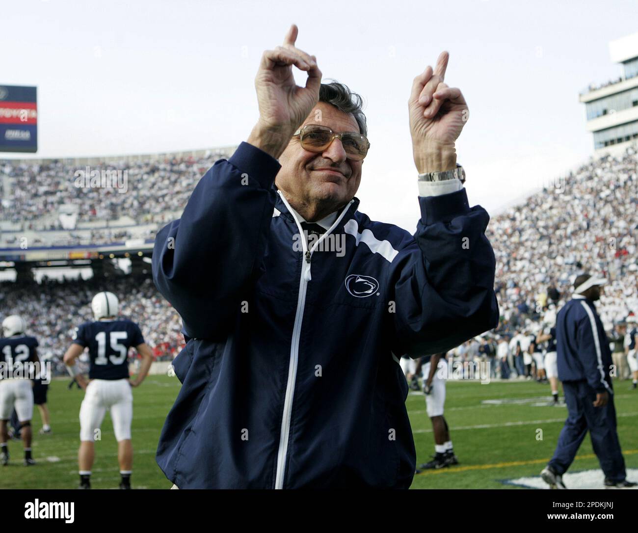 Penn State coach Joe Paterno acknowledges the crowd during warmups ...