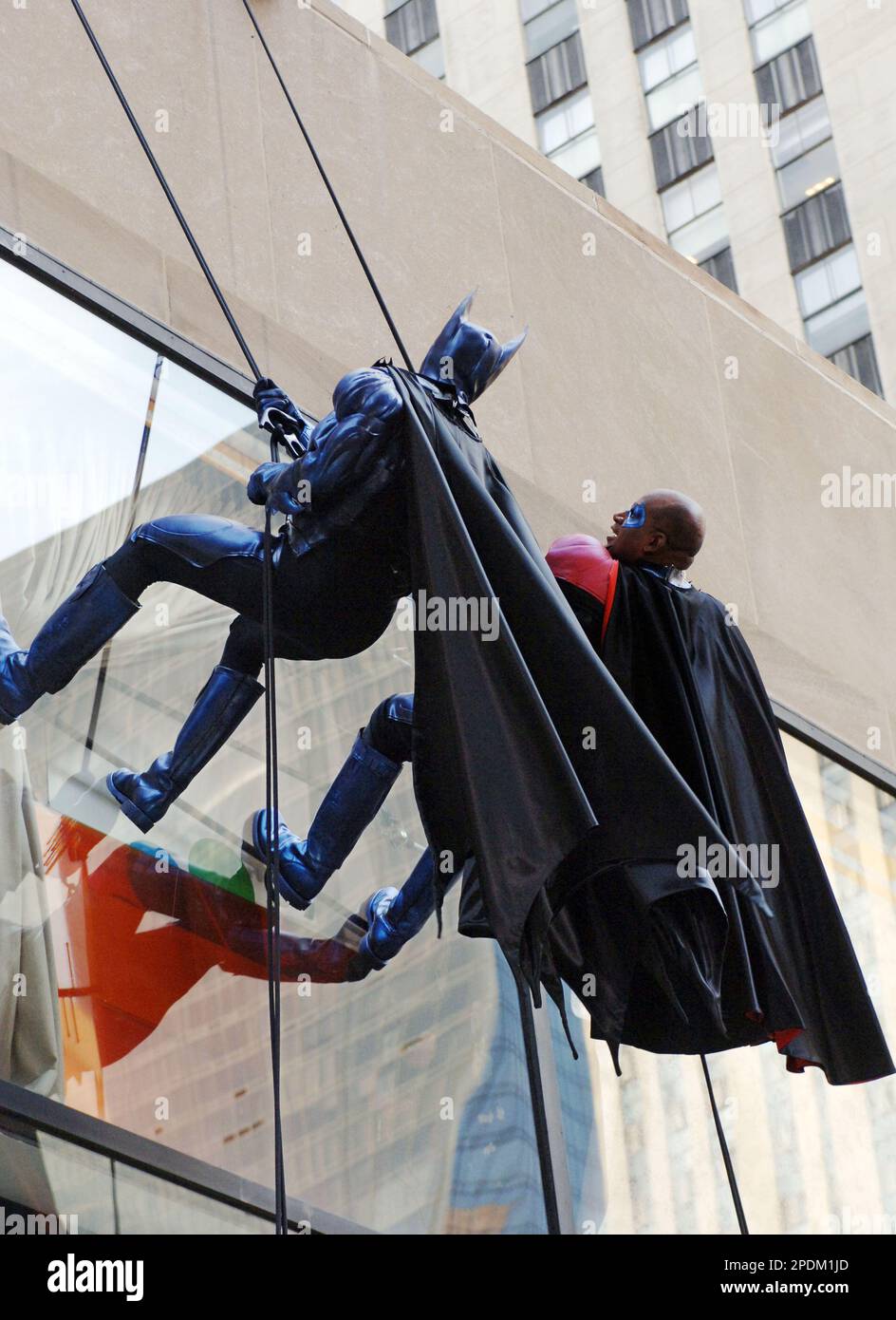 Batman and robin building hi-res stock photography and images - Alamy
