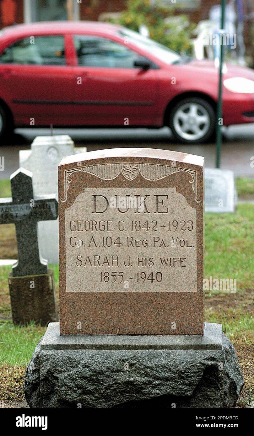 George Duke's tombstone marks his grave in the Pine Grove Cemetery in ...
