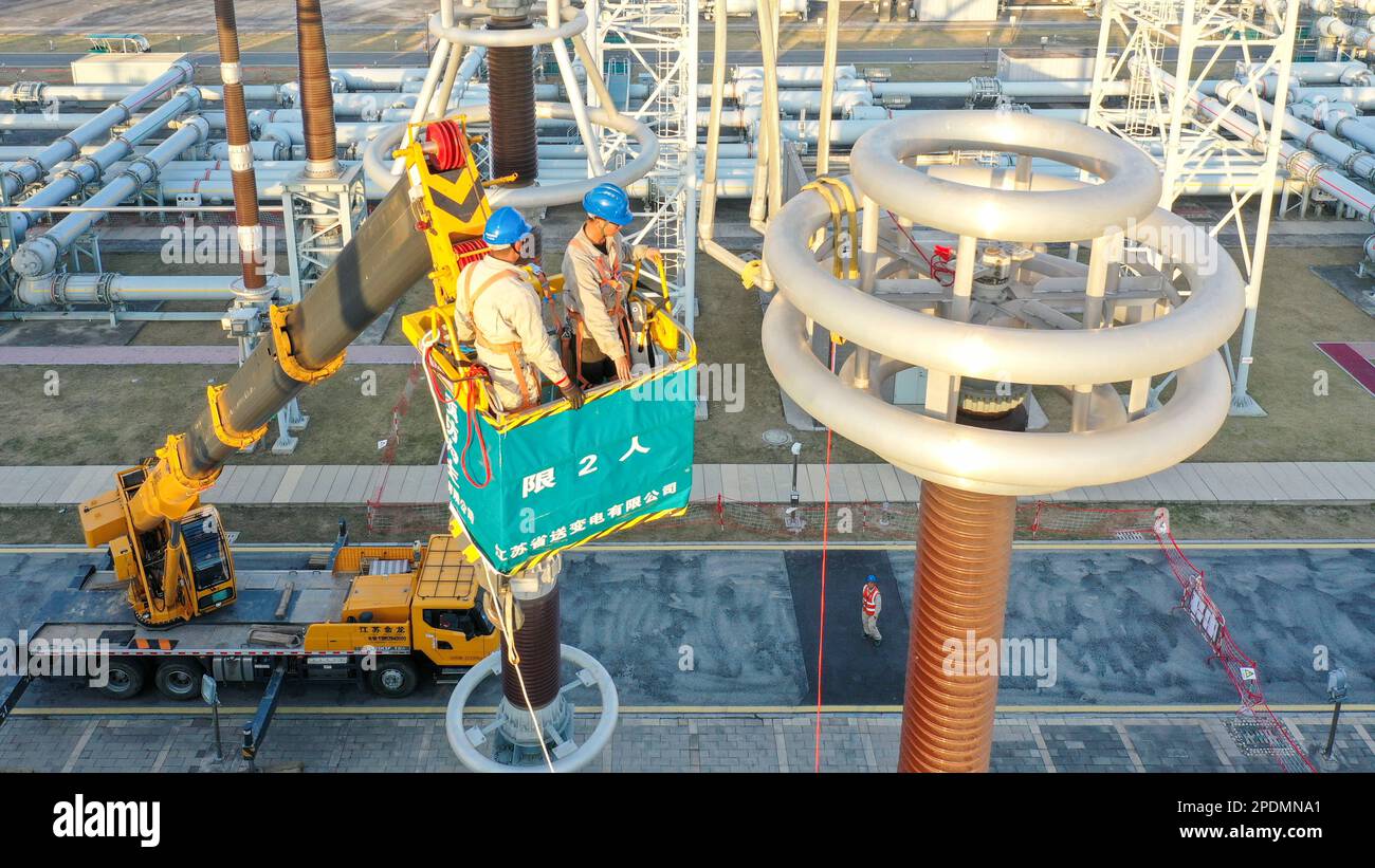 SUZHOU, CHINA - MARCH 15, 2023 - Construction workers overhaul ...