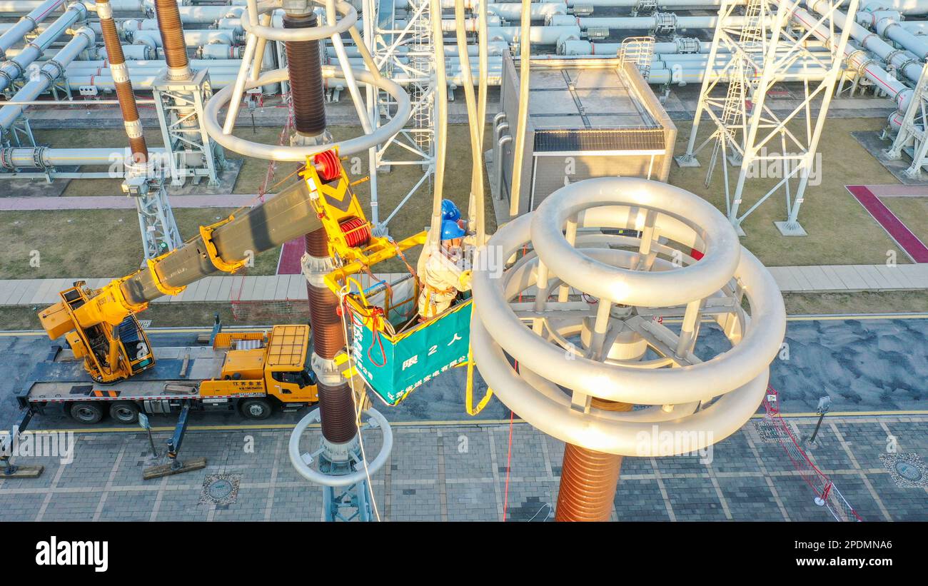 SUZHOU, CHINA - MARCH 15, 2023 - Construction workers overhaul ...