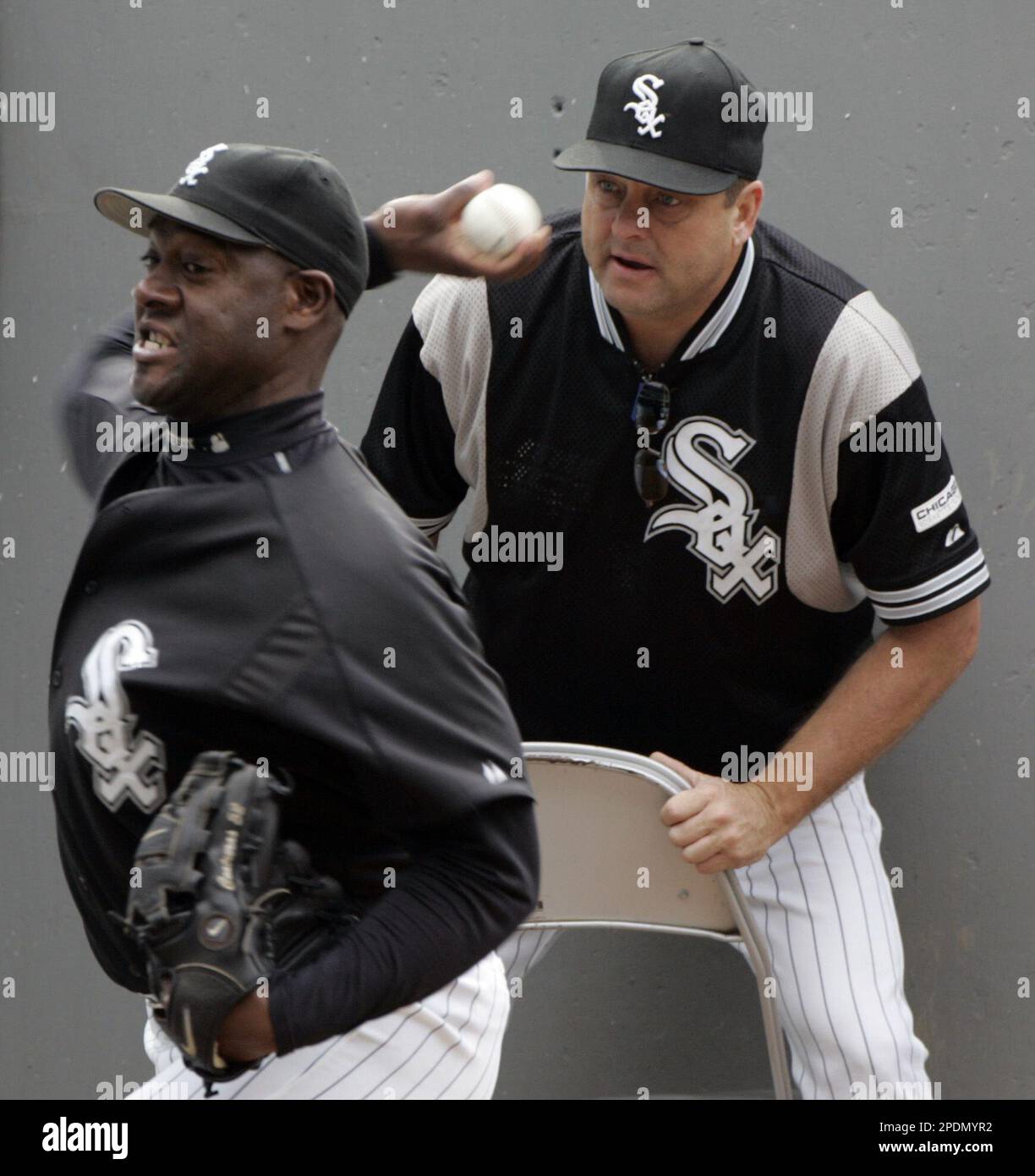 Chicago White Sox pitching coach Don Cooper, right, supervises Jose ...