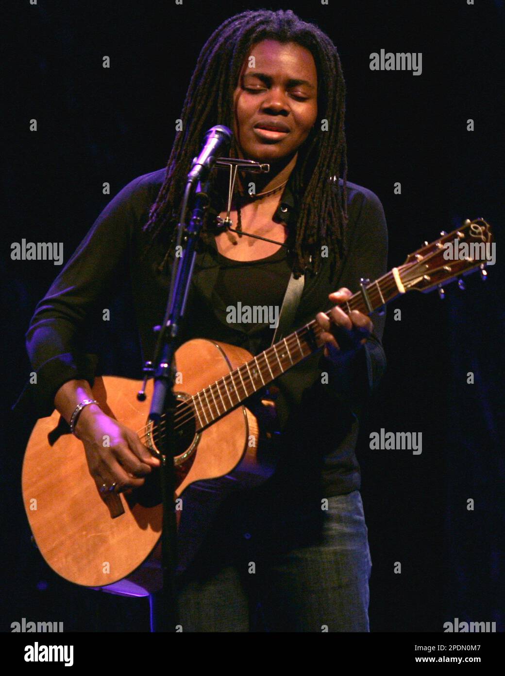 Boston based singer/songwriter Tracy Chapman performs at the Orpheum ...