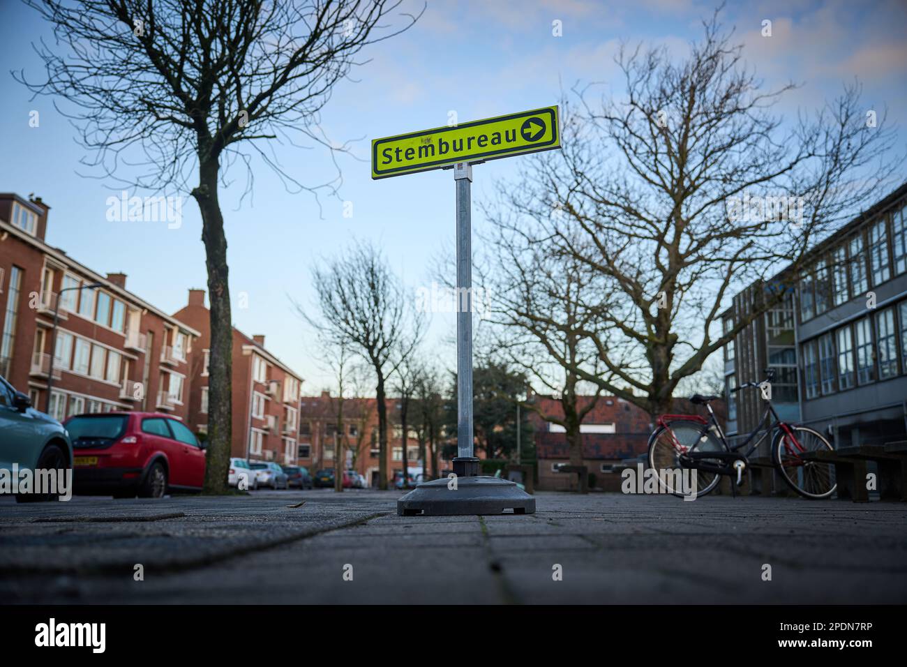 LEAD - A sign polling station points the voter to the polling station ...