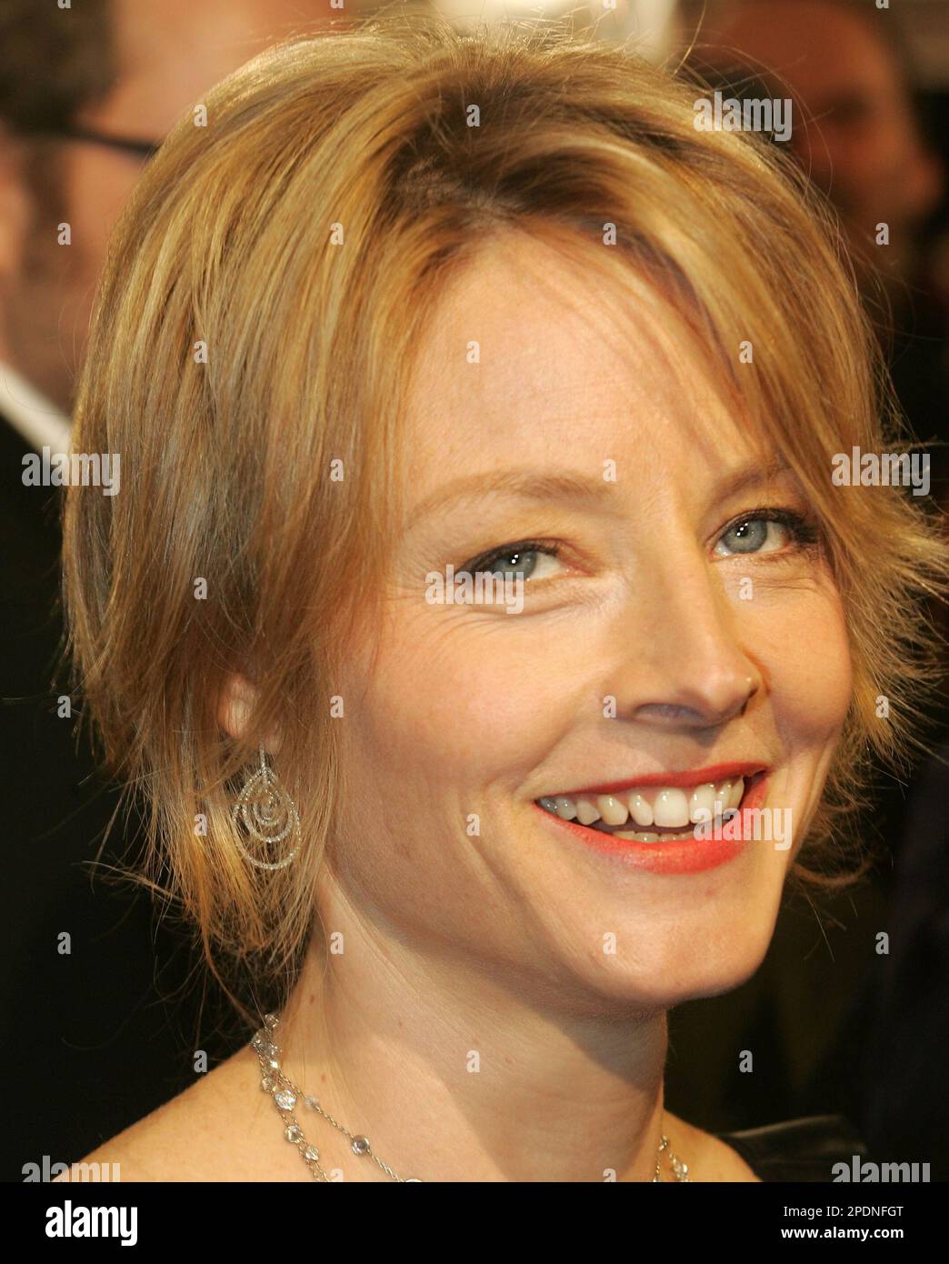 Jodie Foster smiles for the photographers prior to the German premiere ...